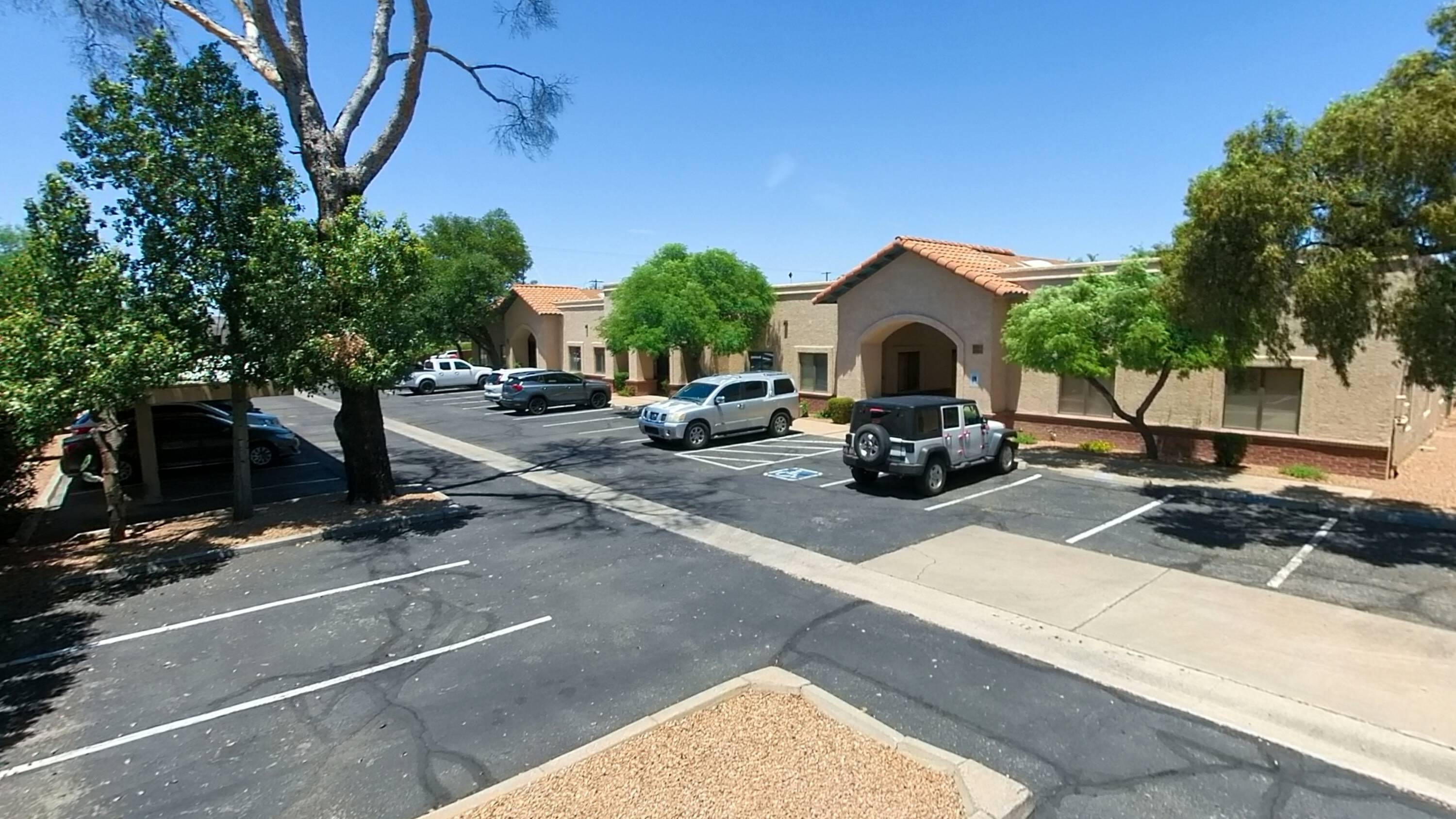 3390 N CAMPBELL AVE Tucson AZ 85719-7313 APN: 11306045A | Crexi.com