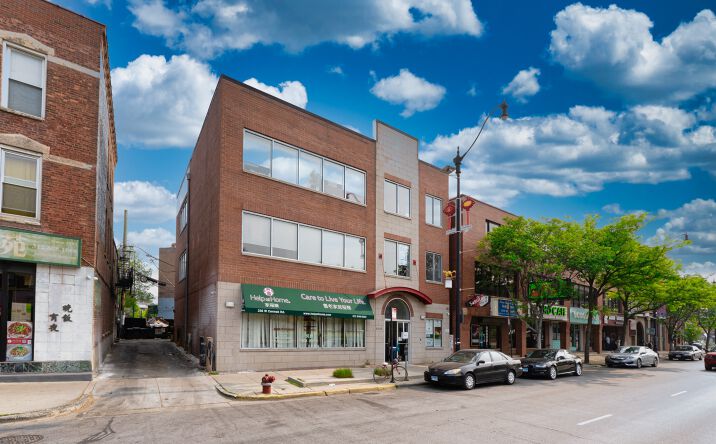 Lease Commercial Real Estate and Property in Chicago, IL | Crexi.com