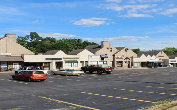 Harbor Pointe Plaza, Waterford Township, MI 48329 | Crexi.com