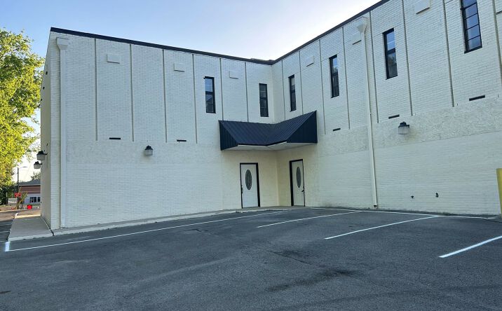 1104 Merchant Dr, Knoxville, TN 37912 | Crexi.com