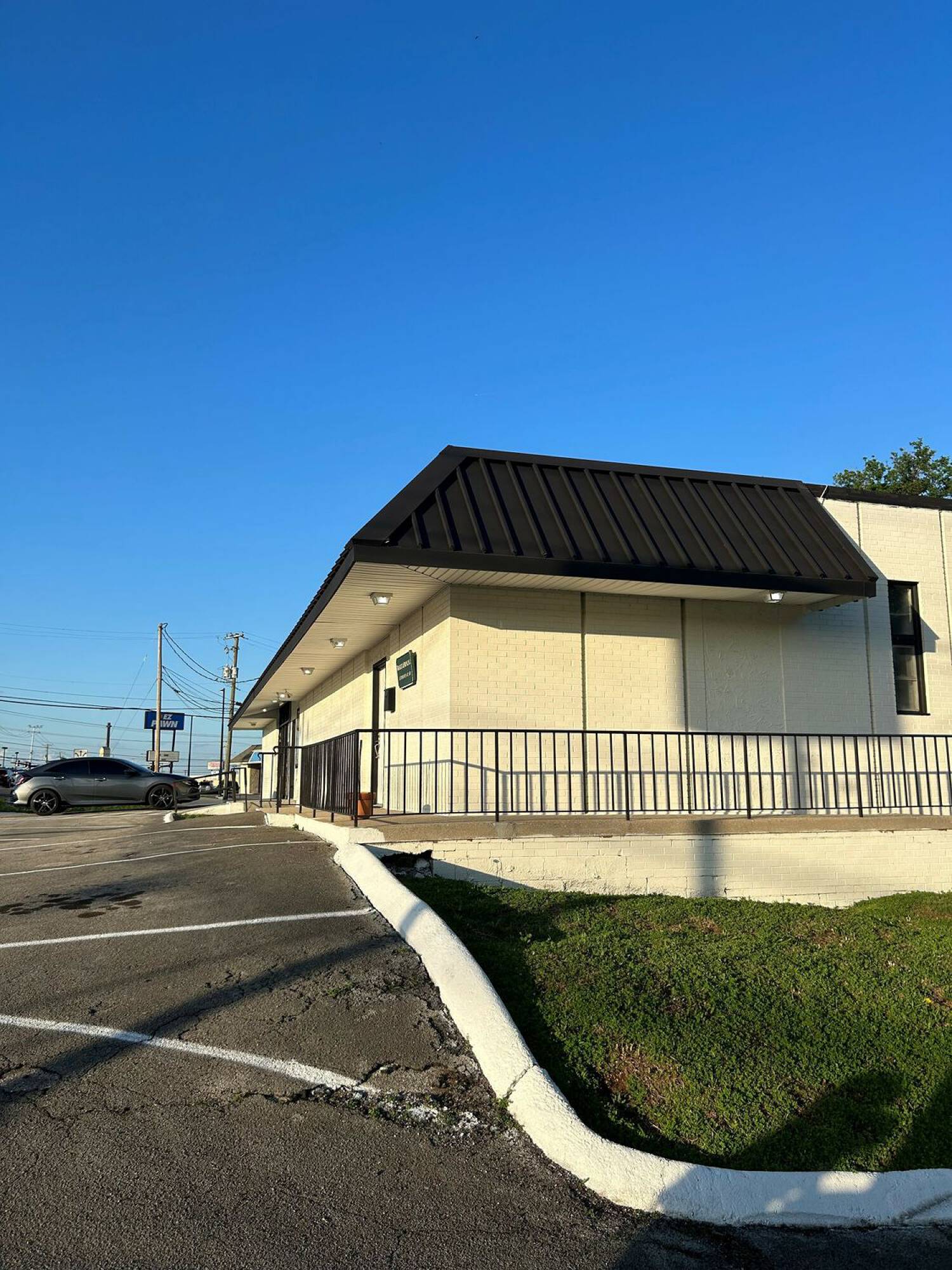 1104 Merchant Dr, Knoxville, TN 37912 | Crexi.com