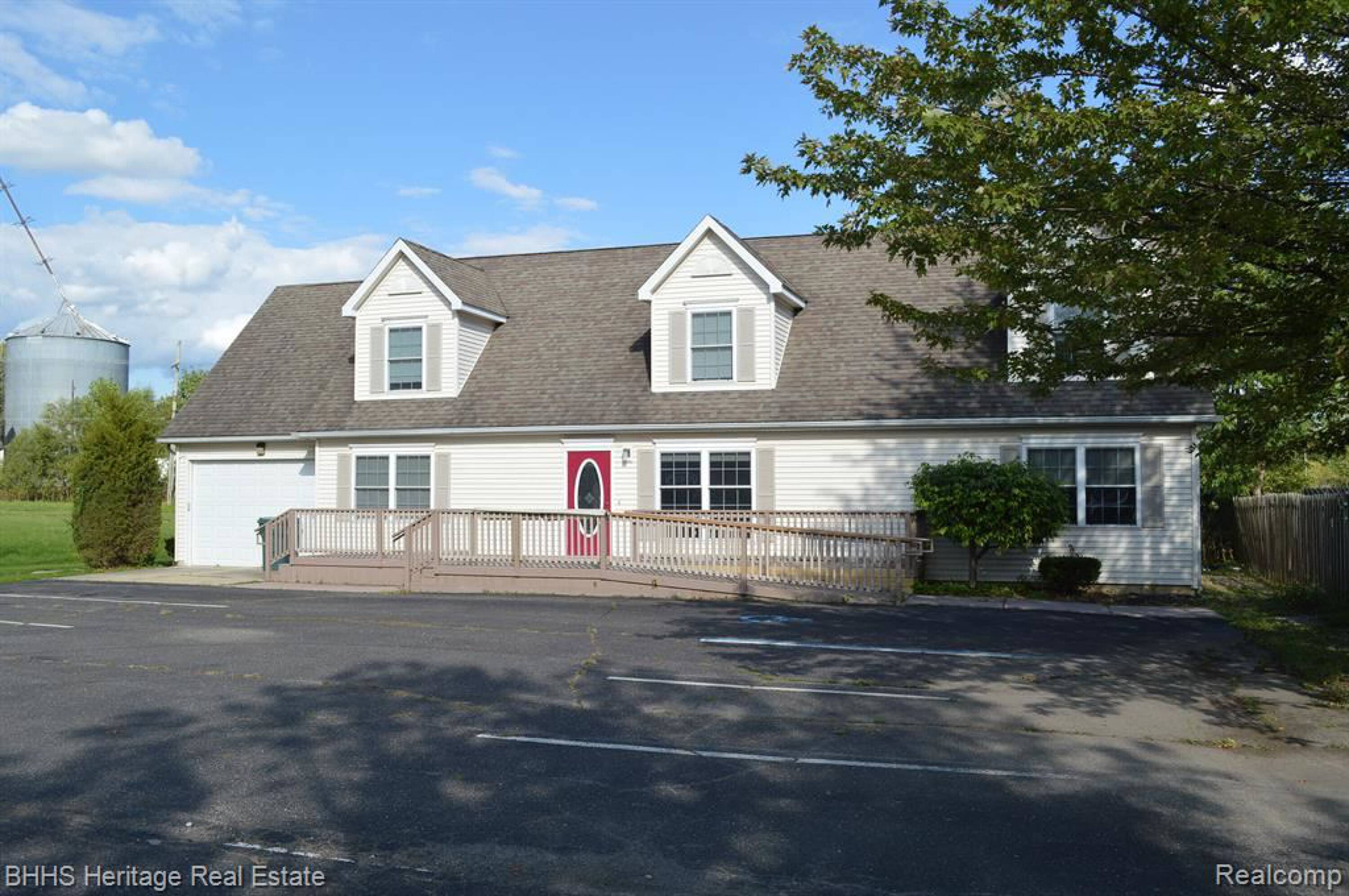 621 S Grand Ave, Fowlerville, MI 48836 - Retail Space for Lease - 621 S ...