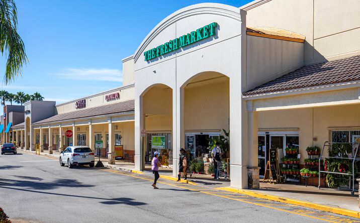 2000 N Flamingo Rd, Pembroke Pines, FL 33028 | Crexi.com