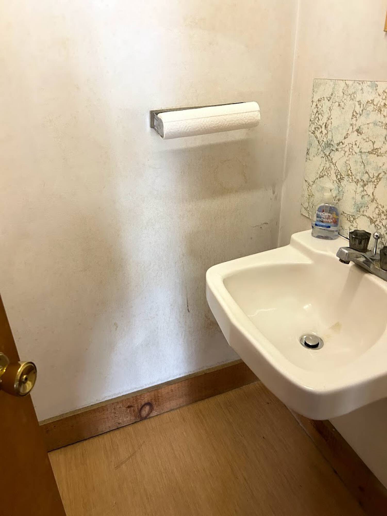 91 W Main St, Ware, MA 01082 | Crexi.com