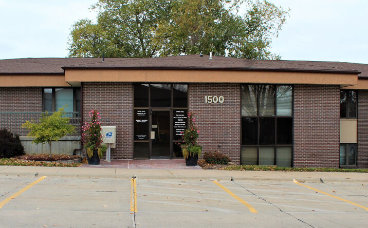 1500 S 70th St, Lincoln, NE 68506 | Crexi.com