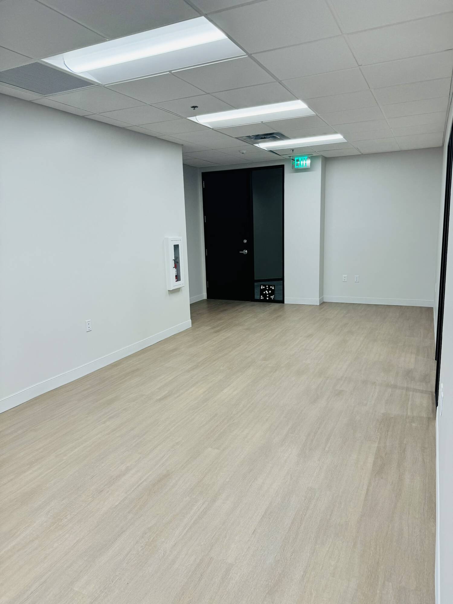 702 E Bell Rd, Phoenix, AZ 85022 | Crexi.com