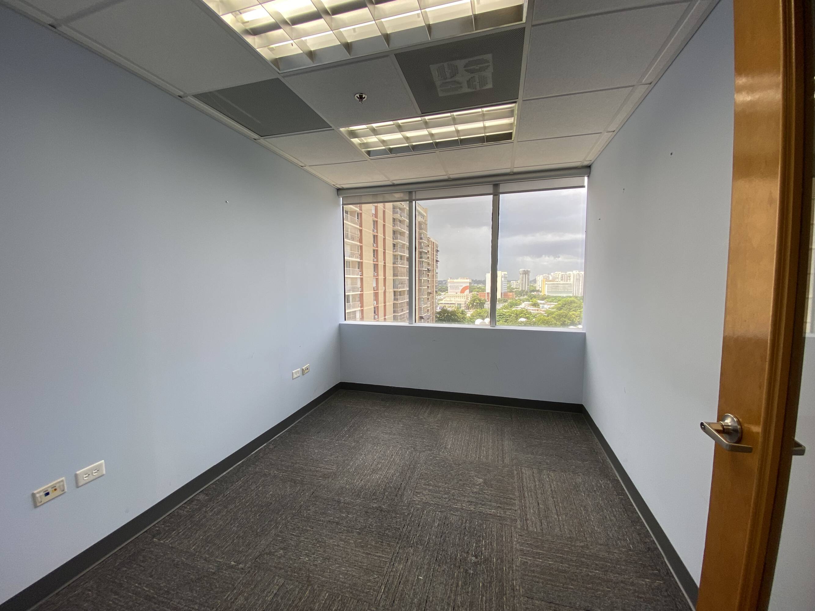 654 Av. Luis Muñoz Rivera, San Juan, PR 00918 | Crexi.com