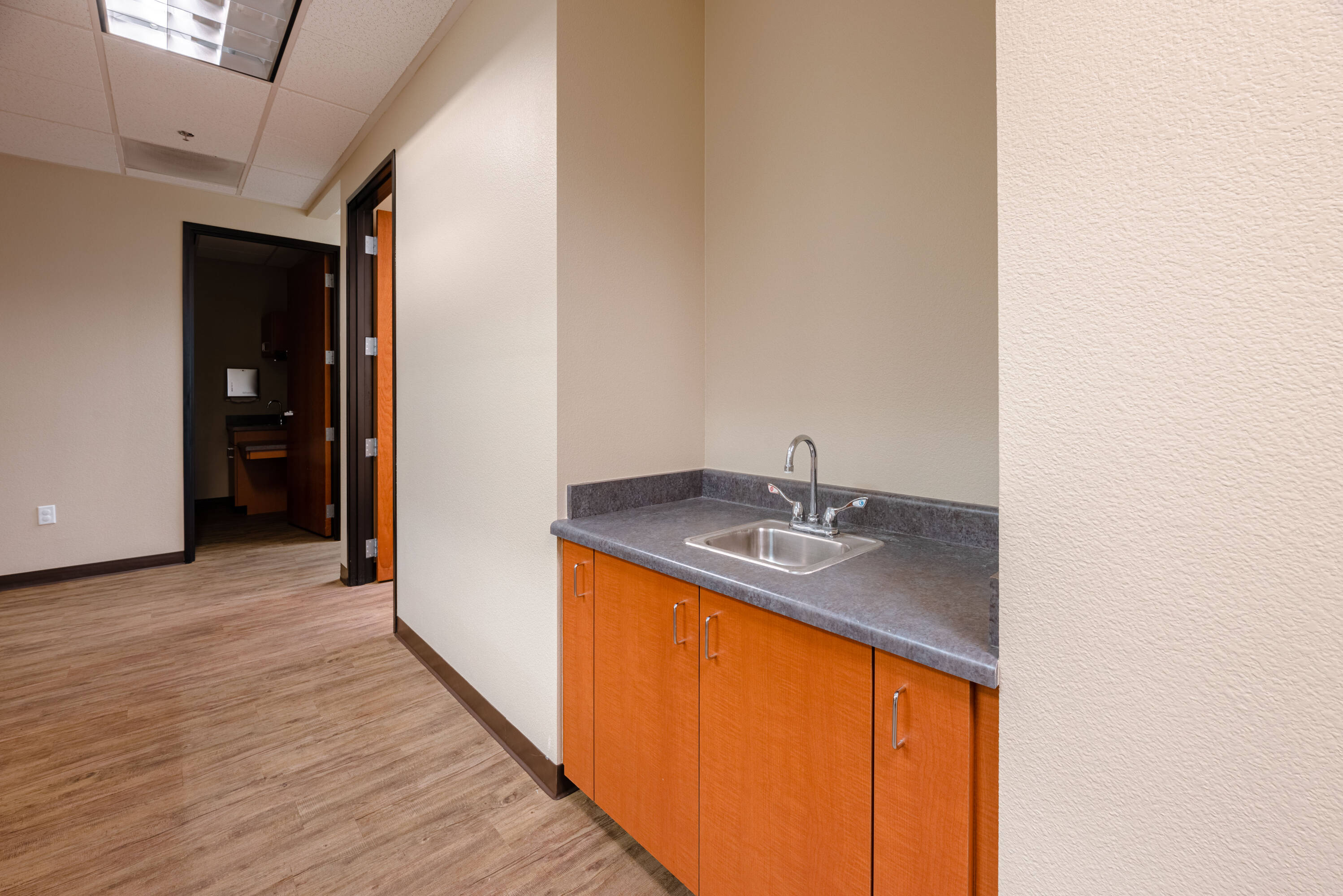 2779 W Horizon Ridge Pkwy, Henderson, NV 89052 | Crexi.com