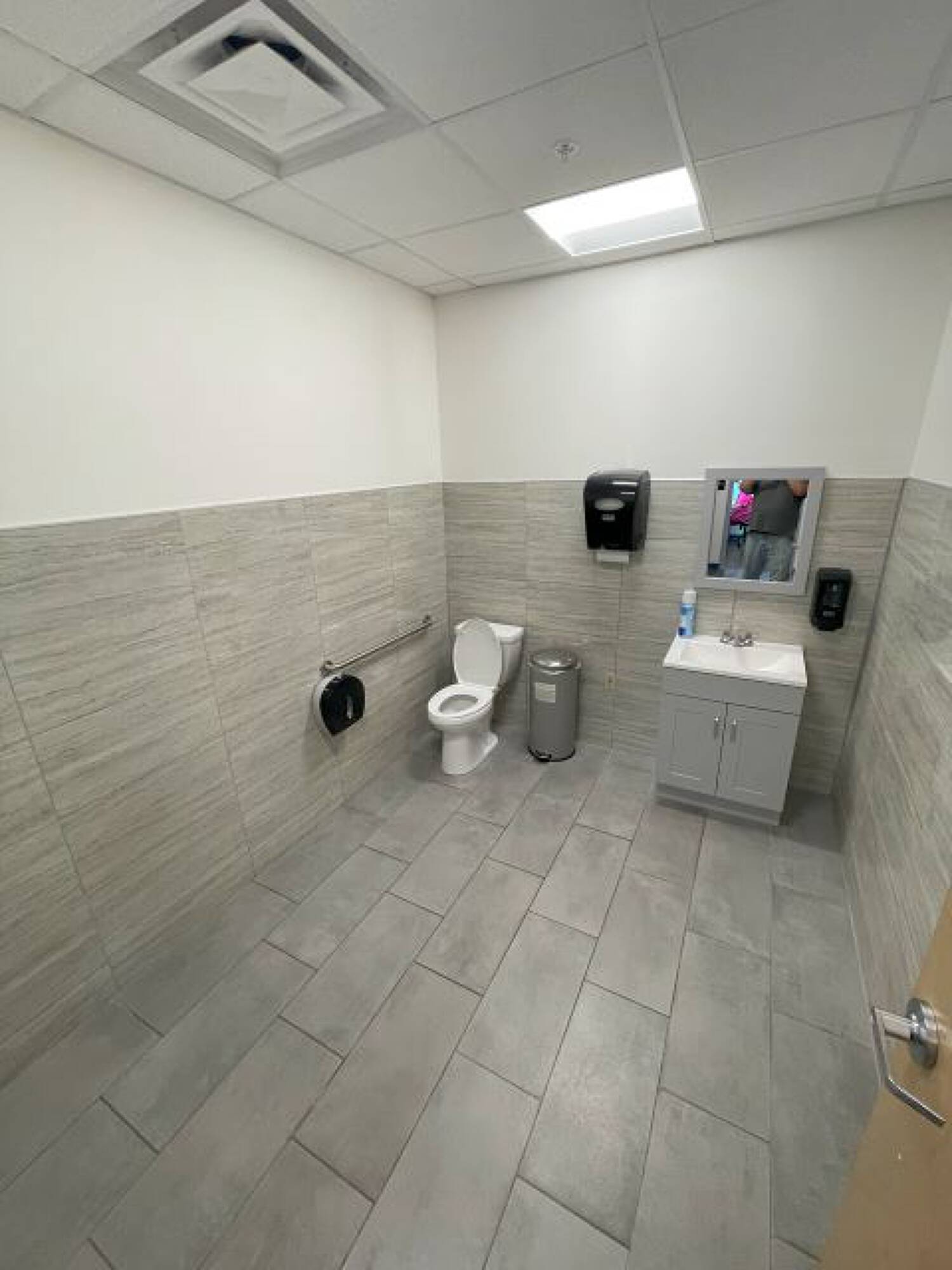 4391 E LOHMAN AVE Las Cruces NM 88011-8255 APN: 4-010-134-228-155 ...