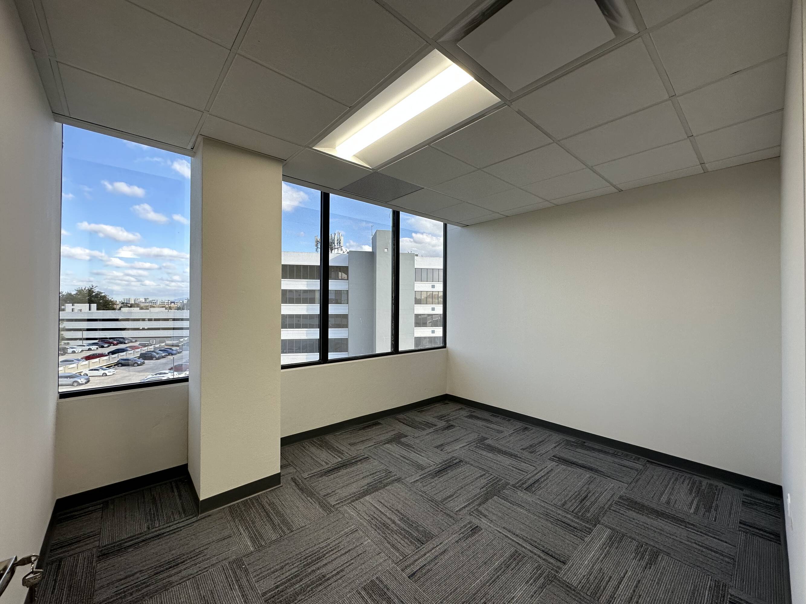 Metro Office Park, Guaynabo, Guaynabo, PR 00966 | Crexi.com