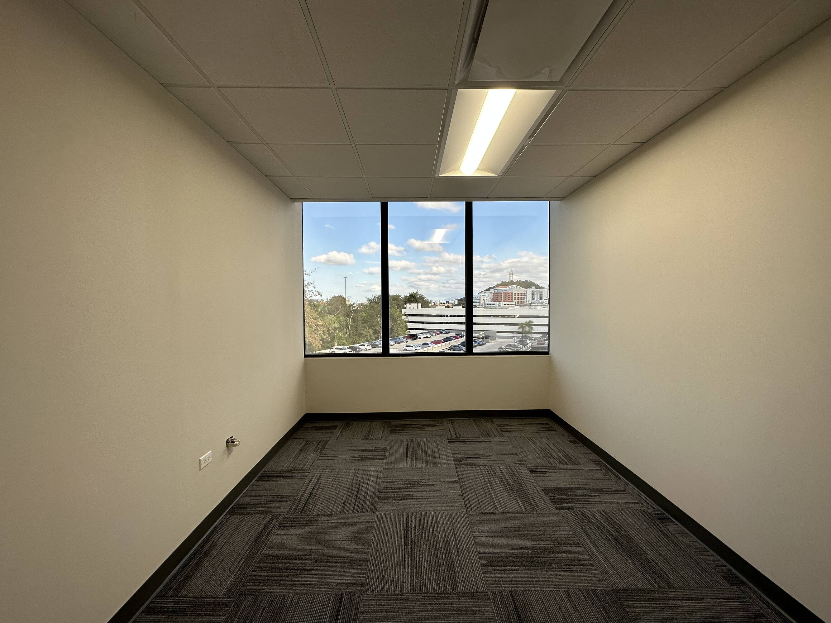 Metro Office Park, Guaynabo, Guaynabo, PR 00966 | Crexi.com