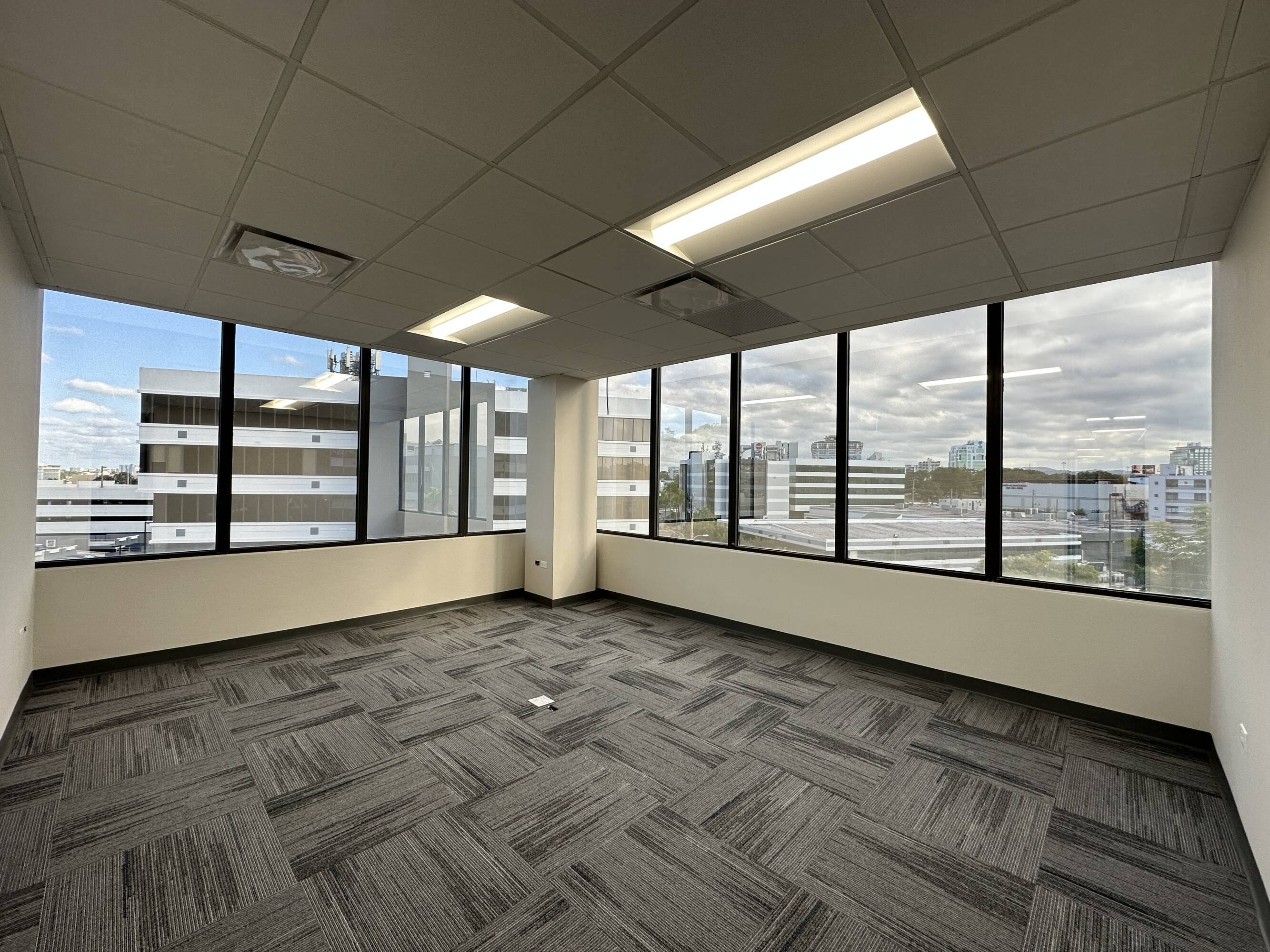 Metro Office Park, Guaynabo, Guaynabo, PR 00966 | Crexi.com