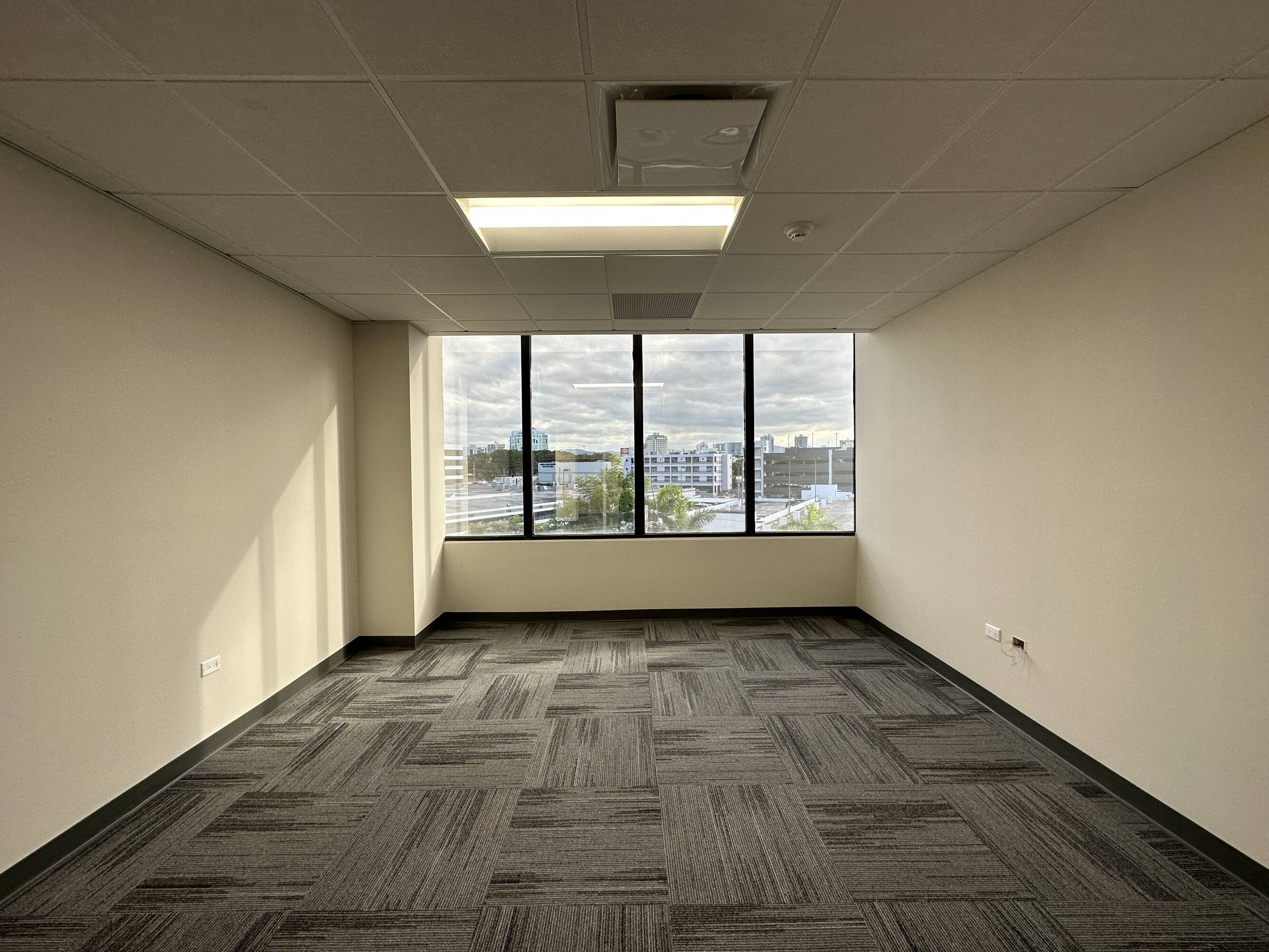 Metro Office Park, Guaynabo, Guaynabo, PR 00966 | Crexi.com