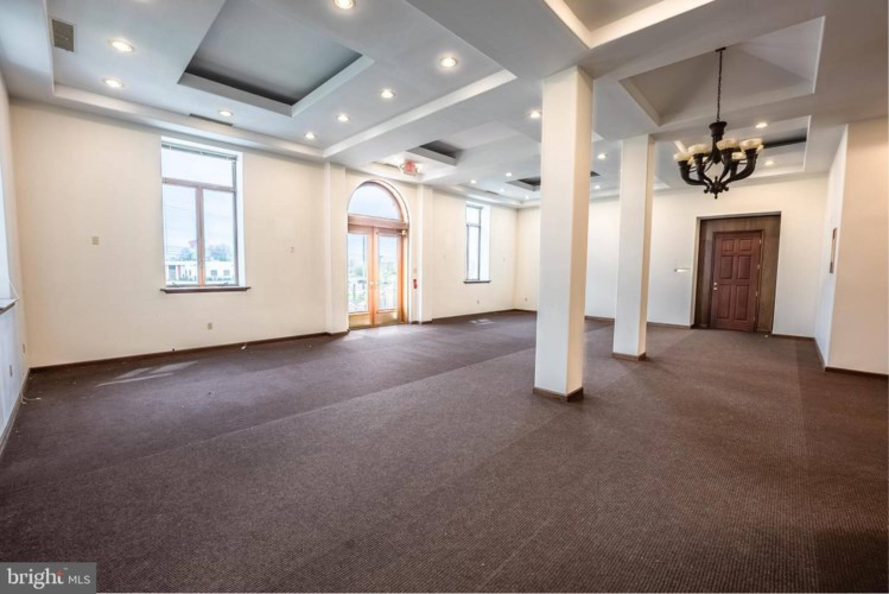 2708 Commerce Way, Philadelphia, PA 19154 | Crexi.com