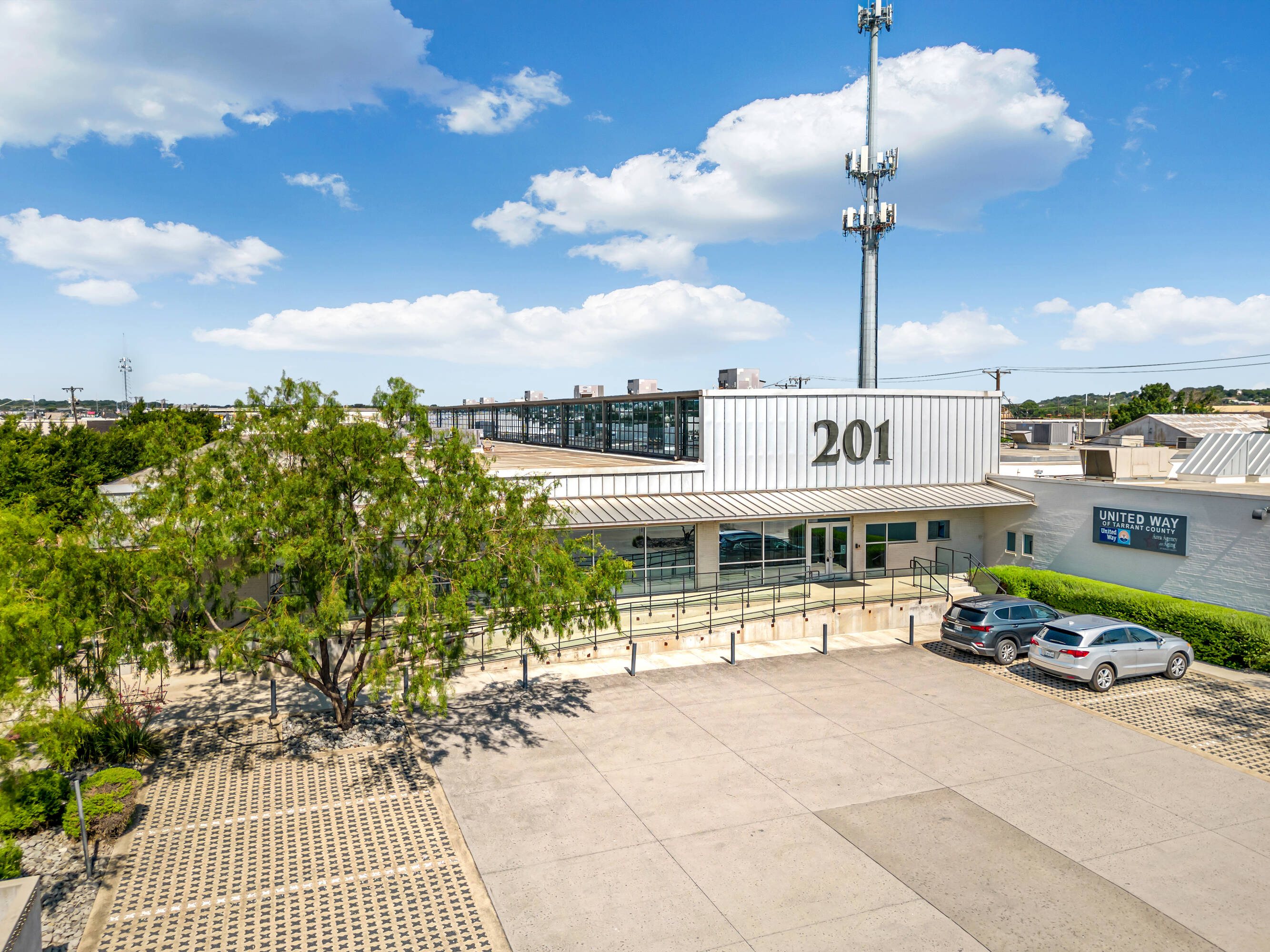 201 N Rupert St, Fort Worth, TX 76107 | Crexi.com