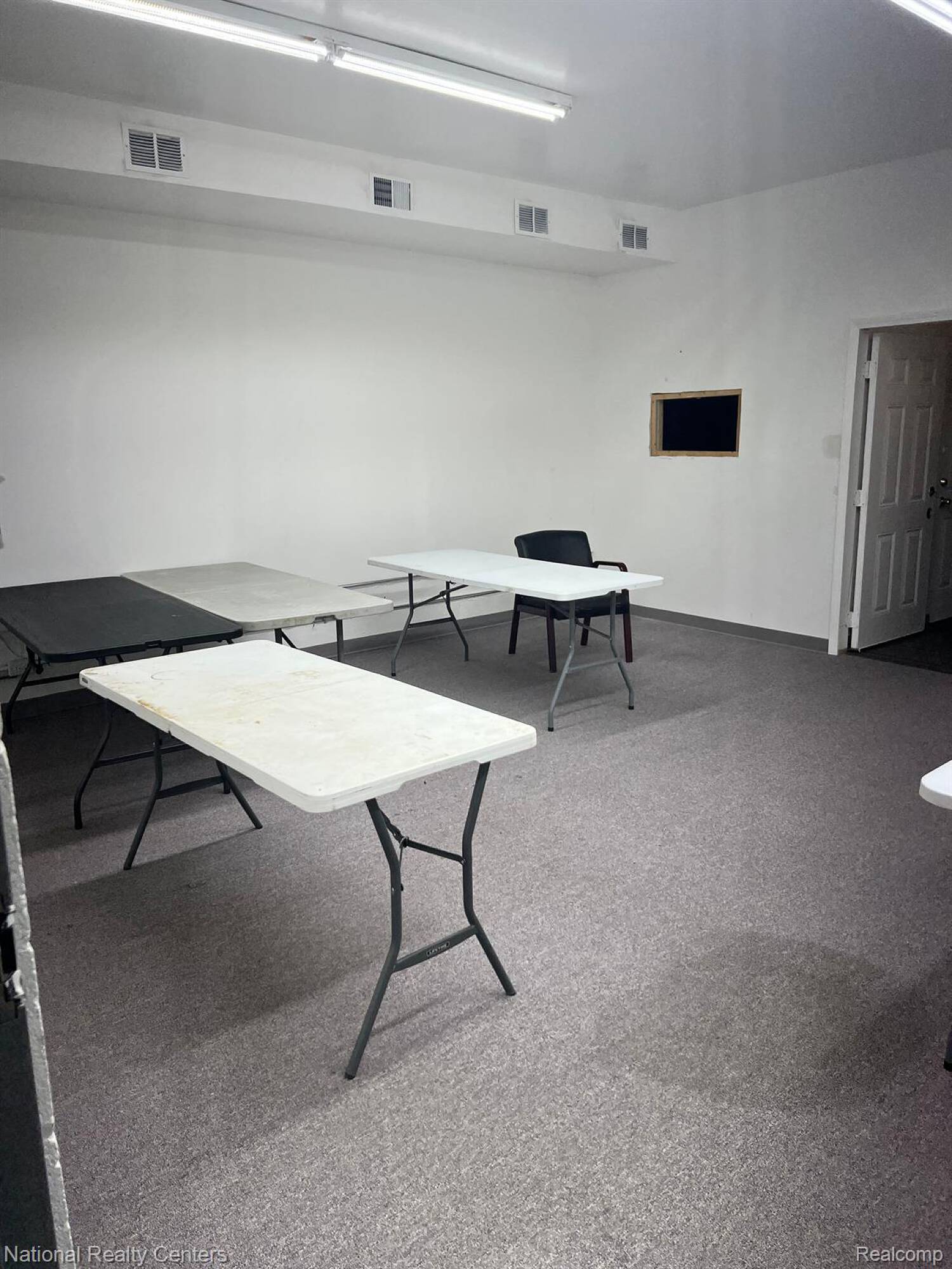 19741 W 7 Mile Rd, Detroit, MI 48219 | Crexi.com