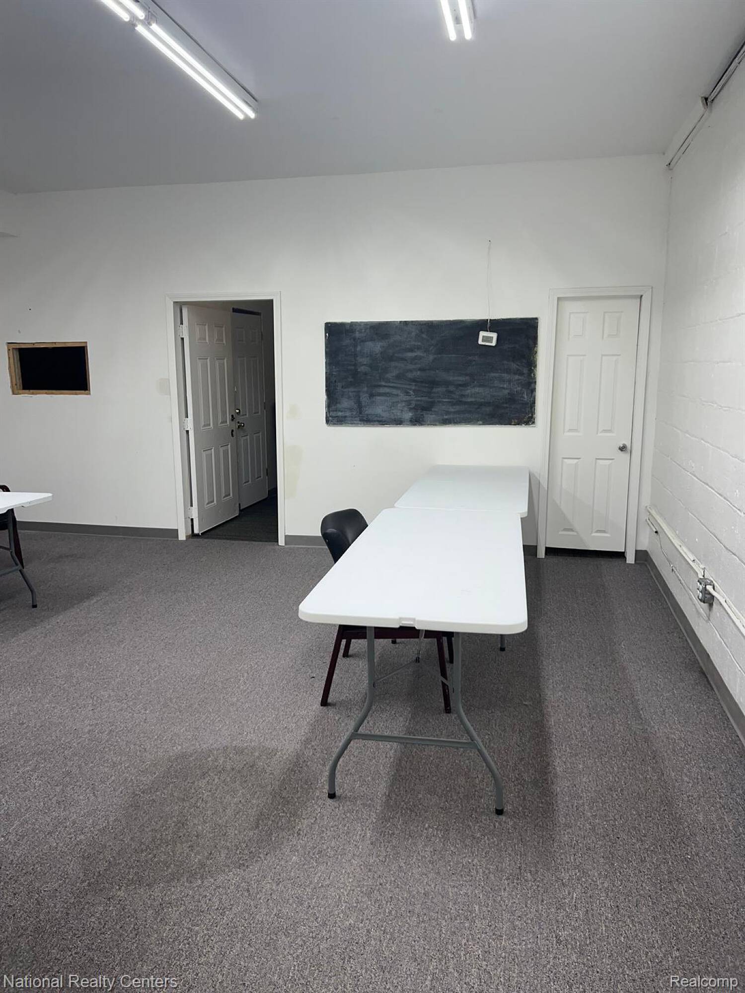 19741 W 7 Mile Rd, Detroit, MI 48219 - Retail Space for Lease