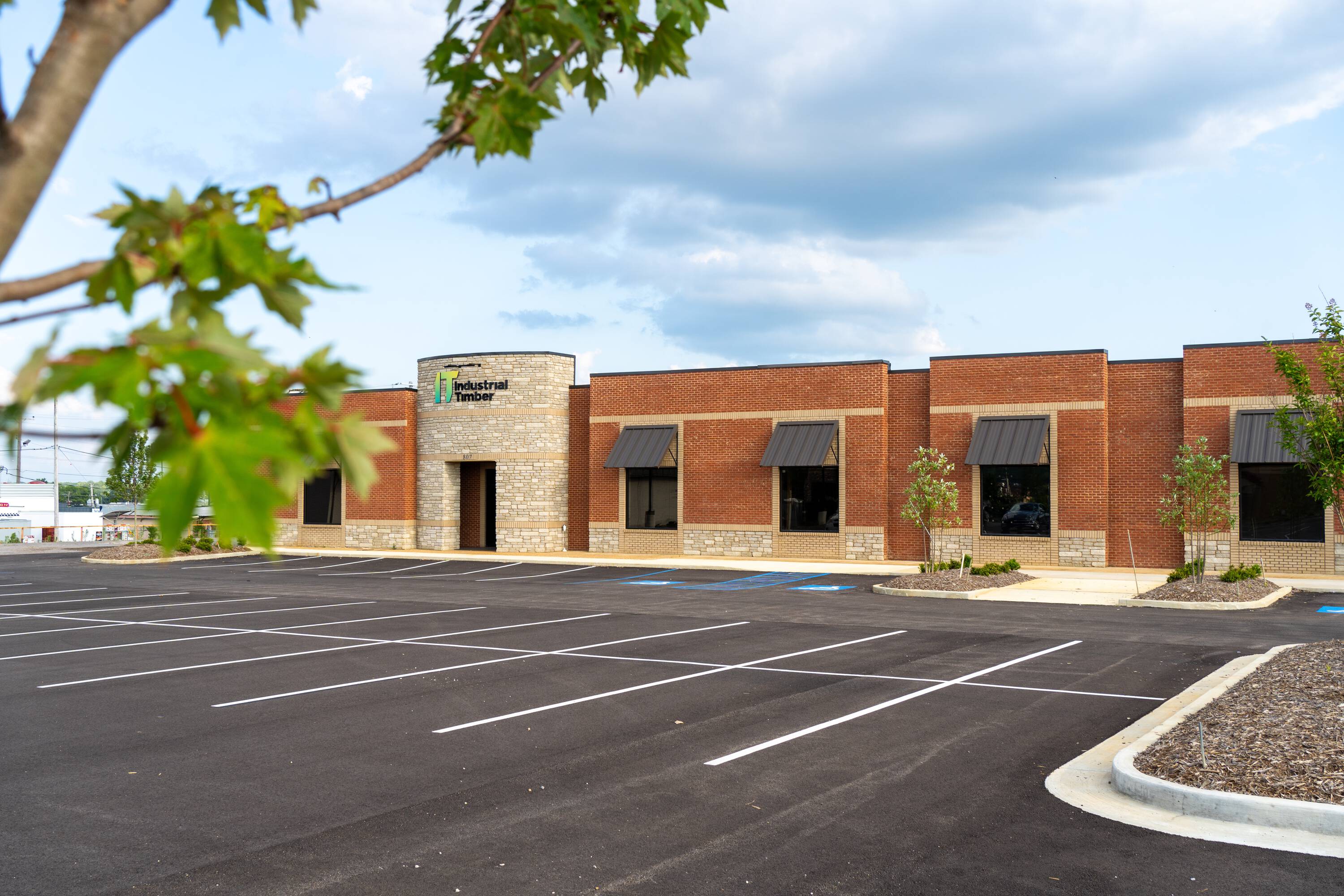 809 VARSITY DR Tupelo MS 38801-4615 APN: 113A-06-005-00 | Crexi.com