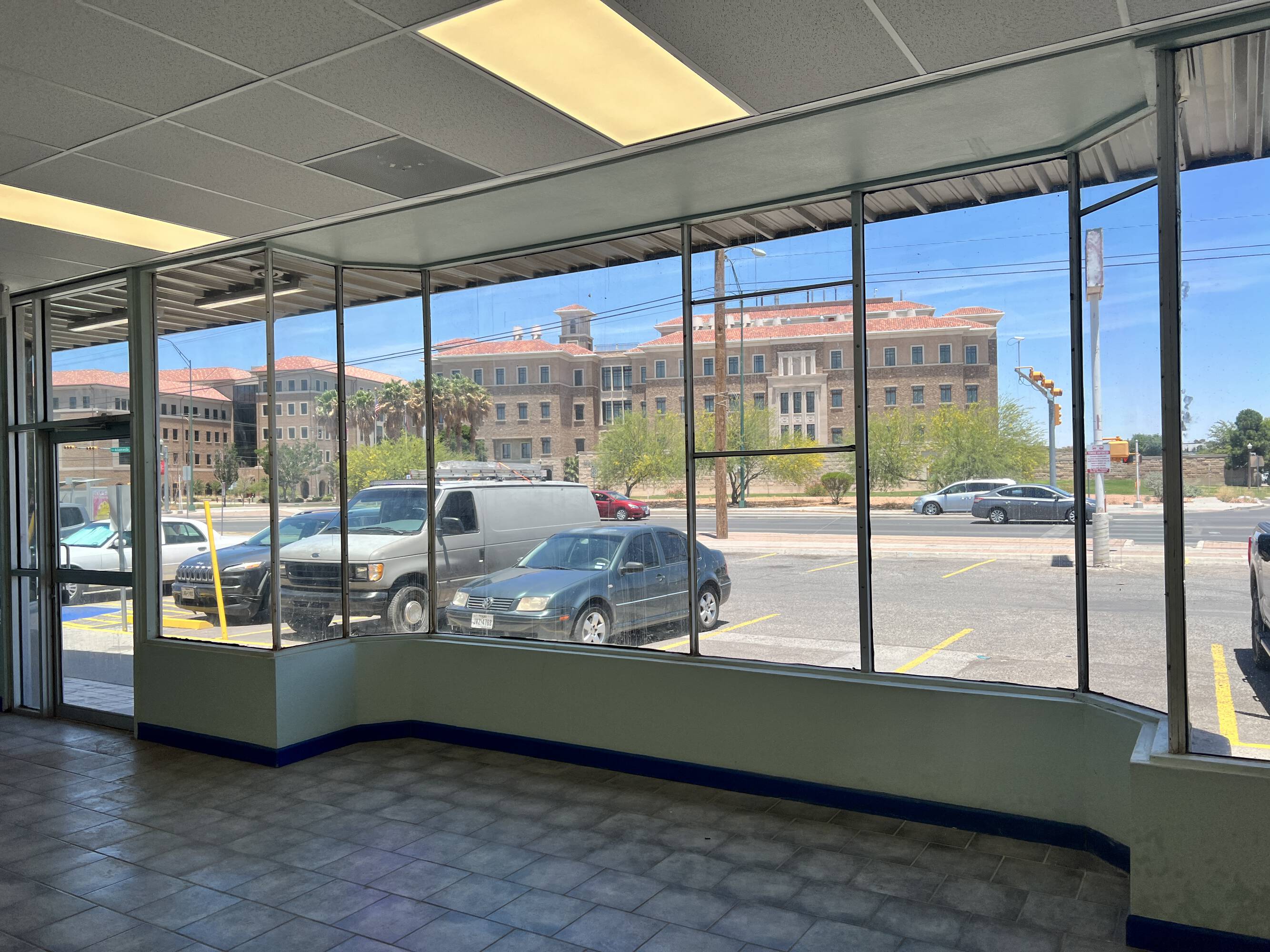 5012 ALAMEDA AVE El Paso TX 79905-2804 APN: X011999000C7300 | Crexi.com