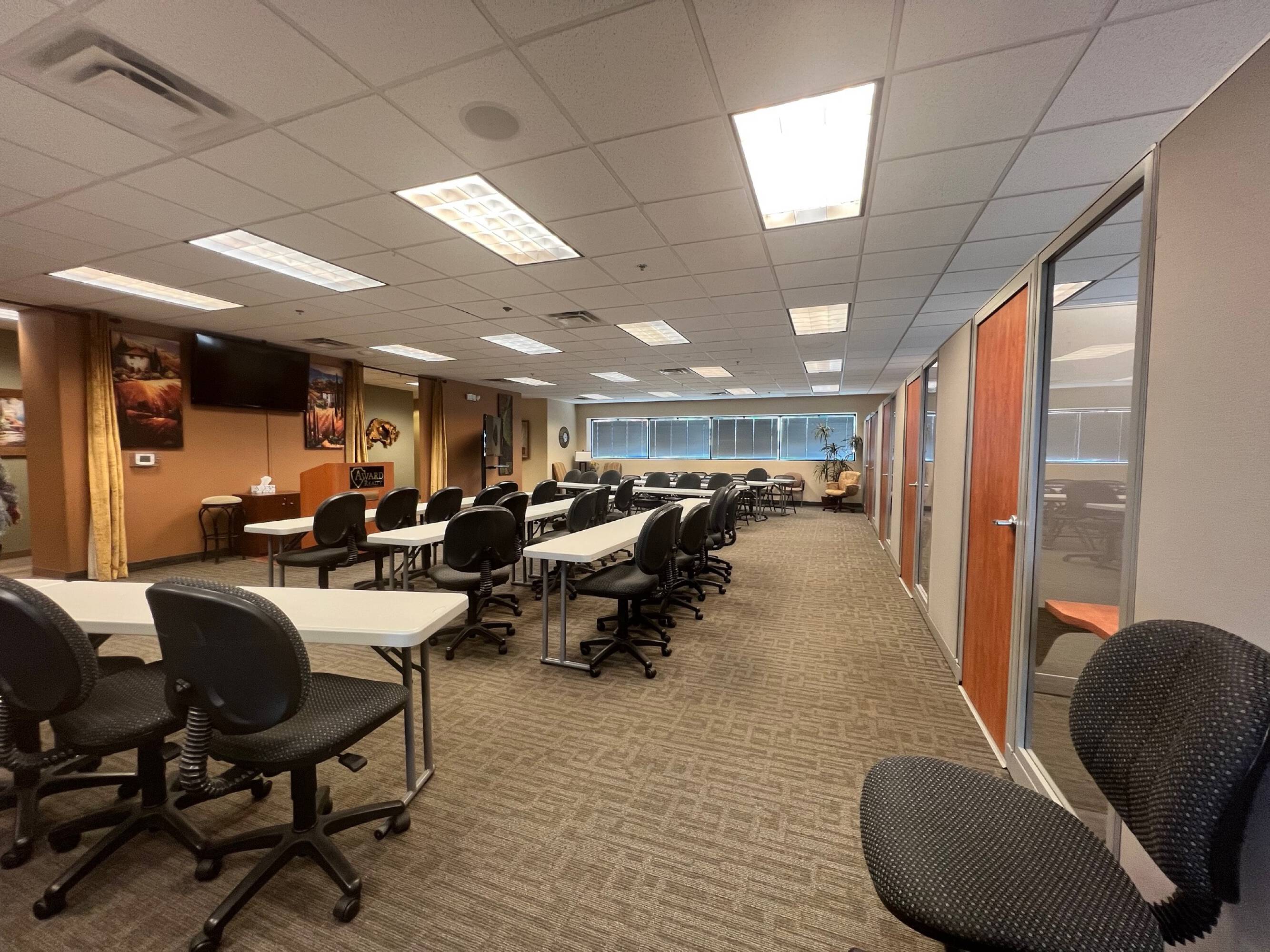 13843 W Meeker Blvd, Sun City, AZ 85375 | Crexi.com