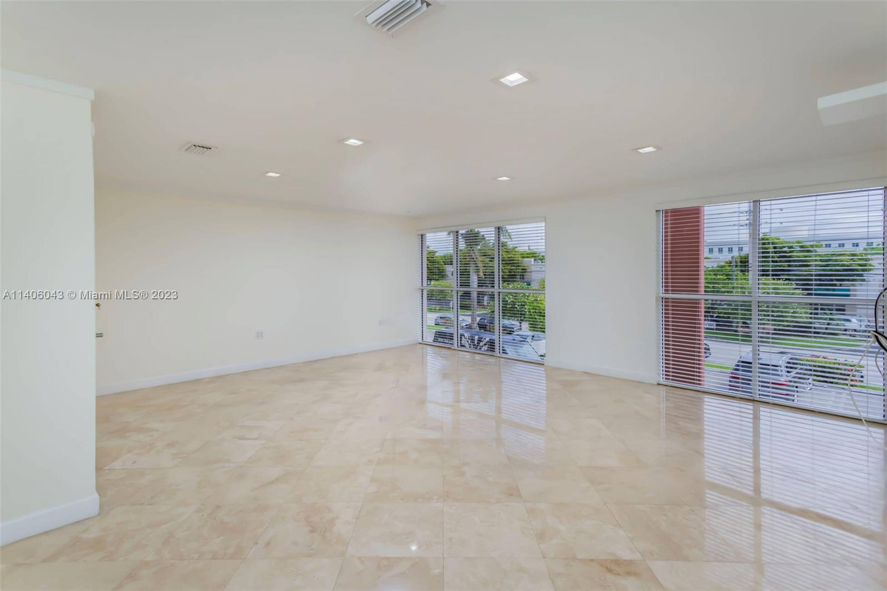 8216 NW 30th Ter, Doral, FL 33122 - Special Purpose Space for Lease