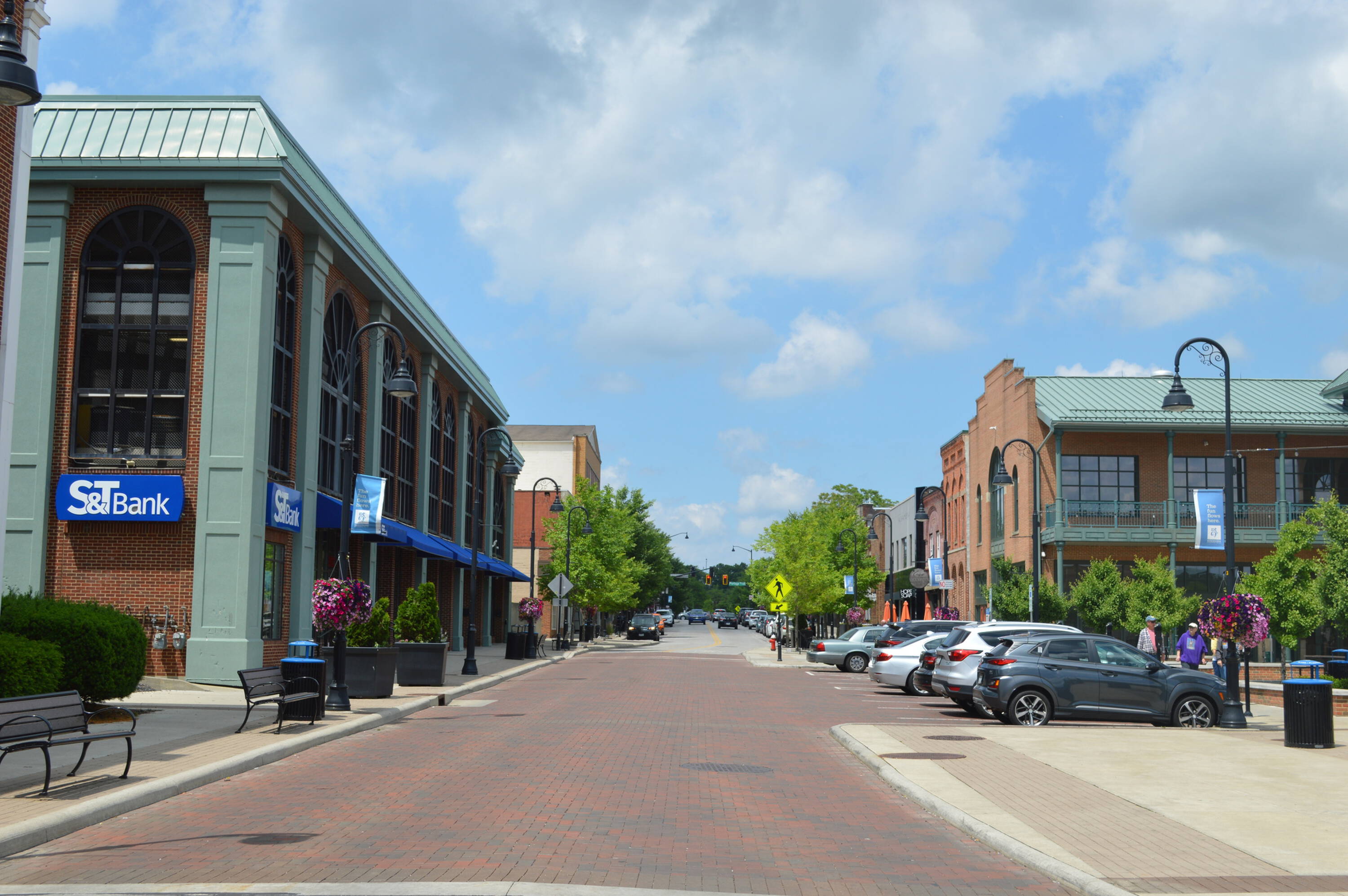 2020 Front St, Cuyahoga Falls, OH 44221 | Crexi.com