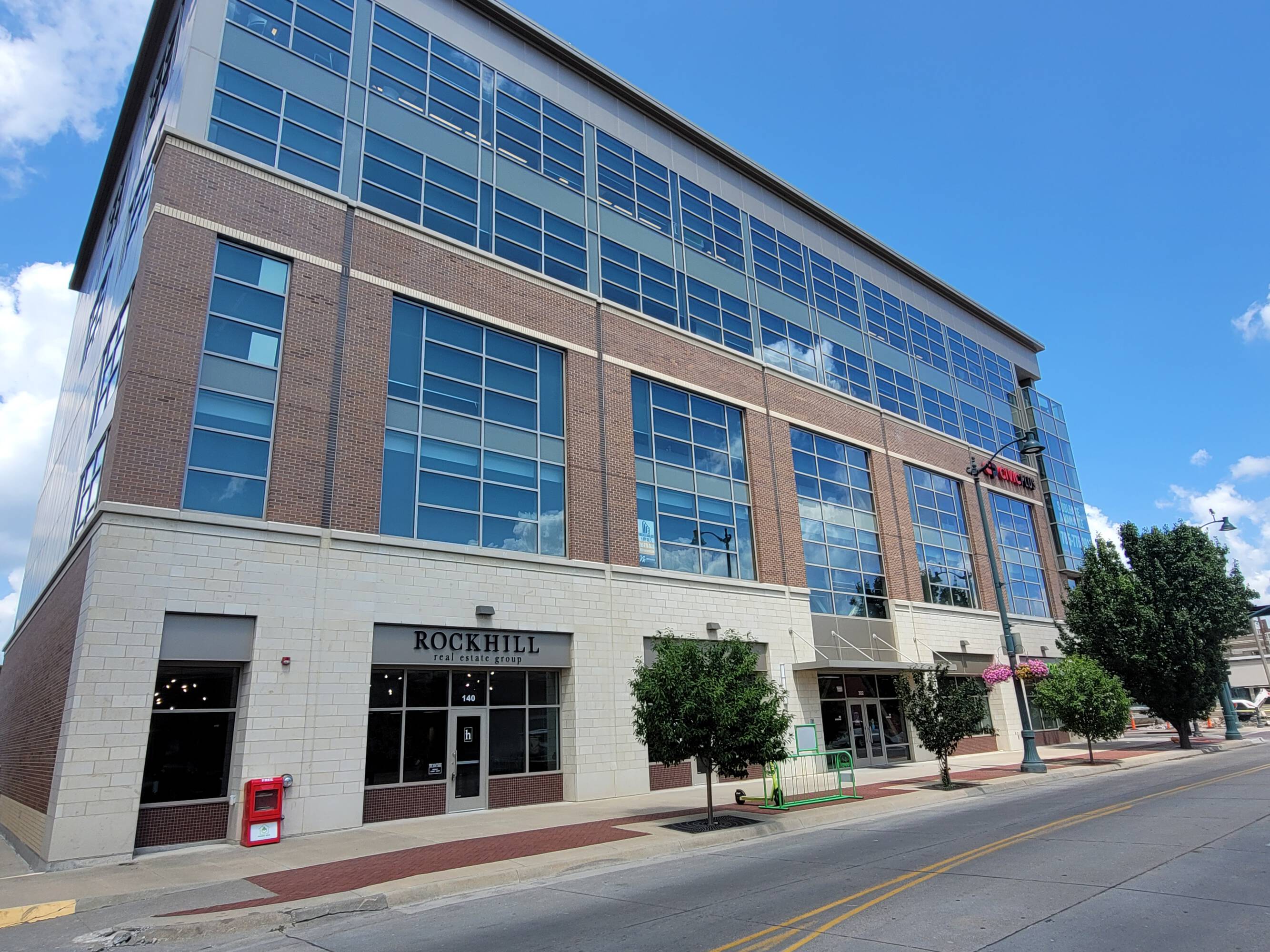 302 S 4th St, Manhattan, KS 66502 | Crexi.com