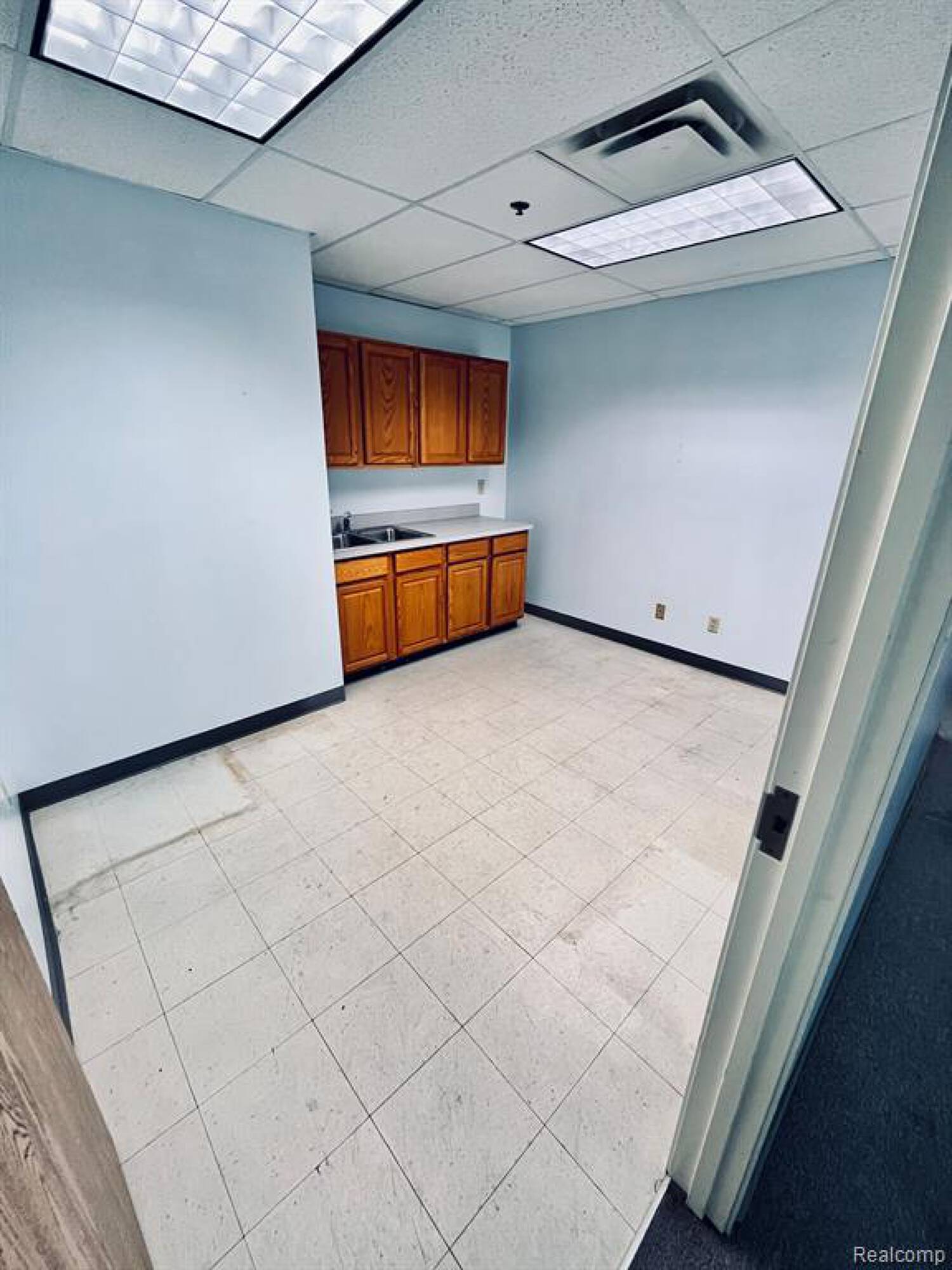 3600 S Dort Hwy, Flint, MI 48507 | Crexi.com