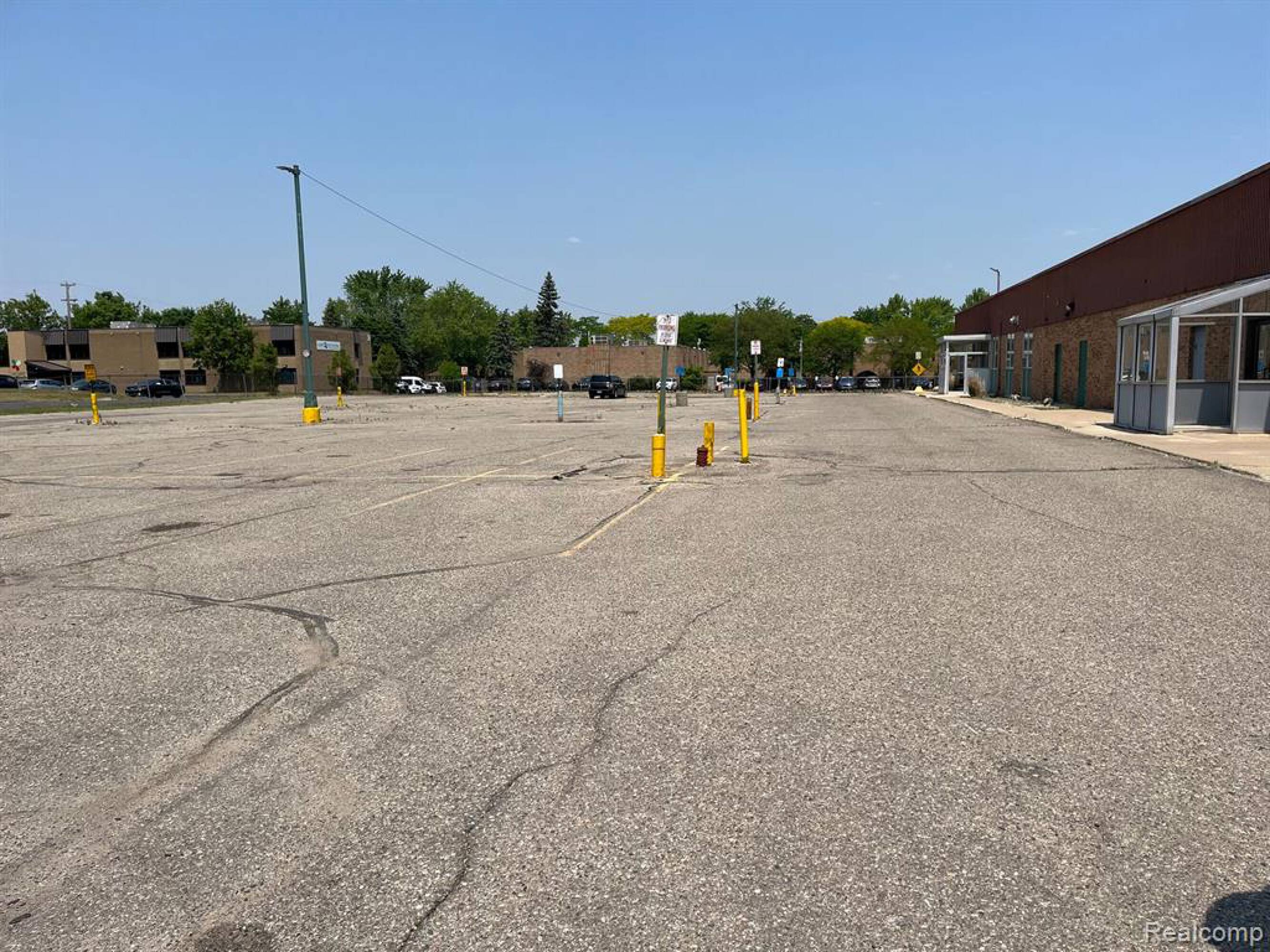 3600 S Dort Hwy, Flint, MI 48507 | Crexi.com