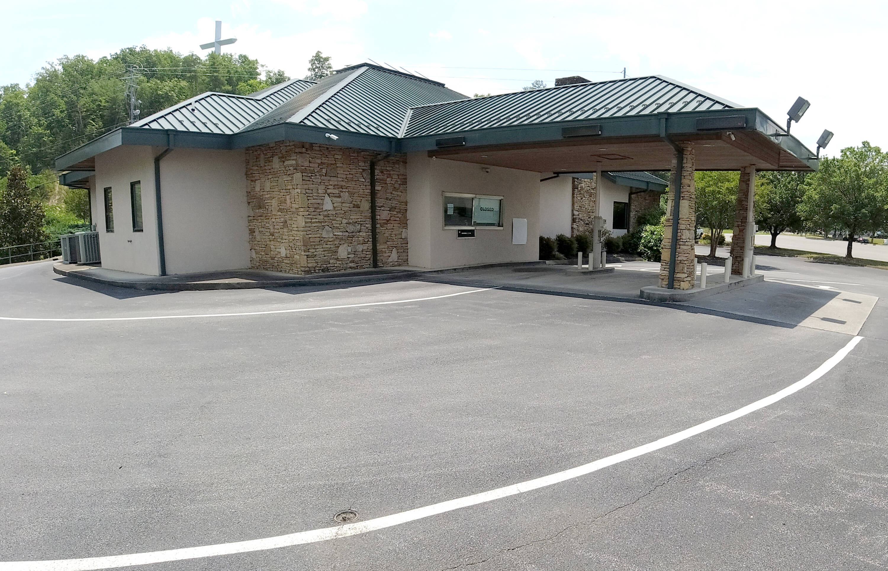 242 Wears Valley Rd, Pigeon Forge, TN 37863 | Crexi.com