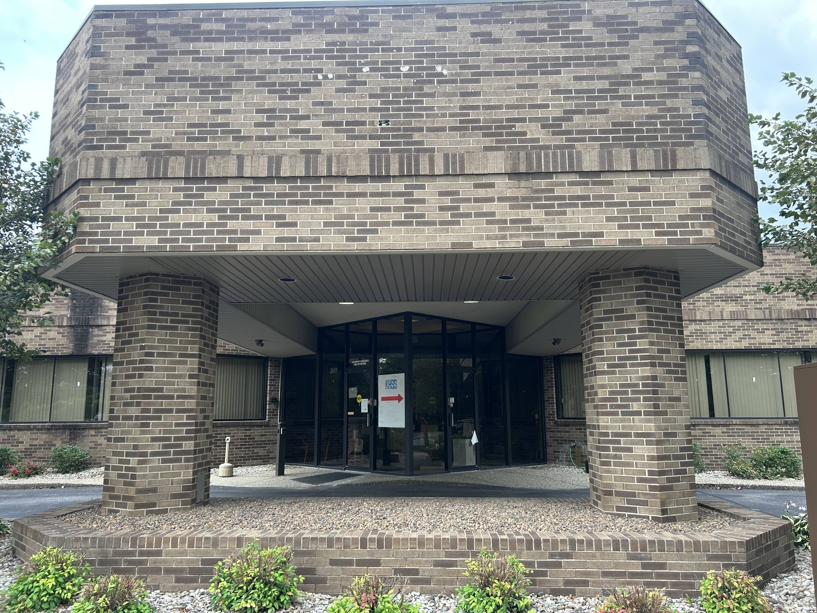 2633 GRANT LINE RD New Albany IN 47150-4052 APN: 22-05-02-600-011.000-008 | Crexi.com