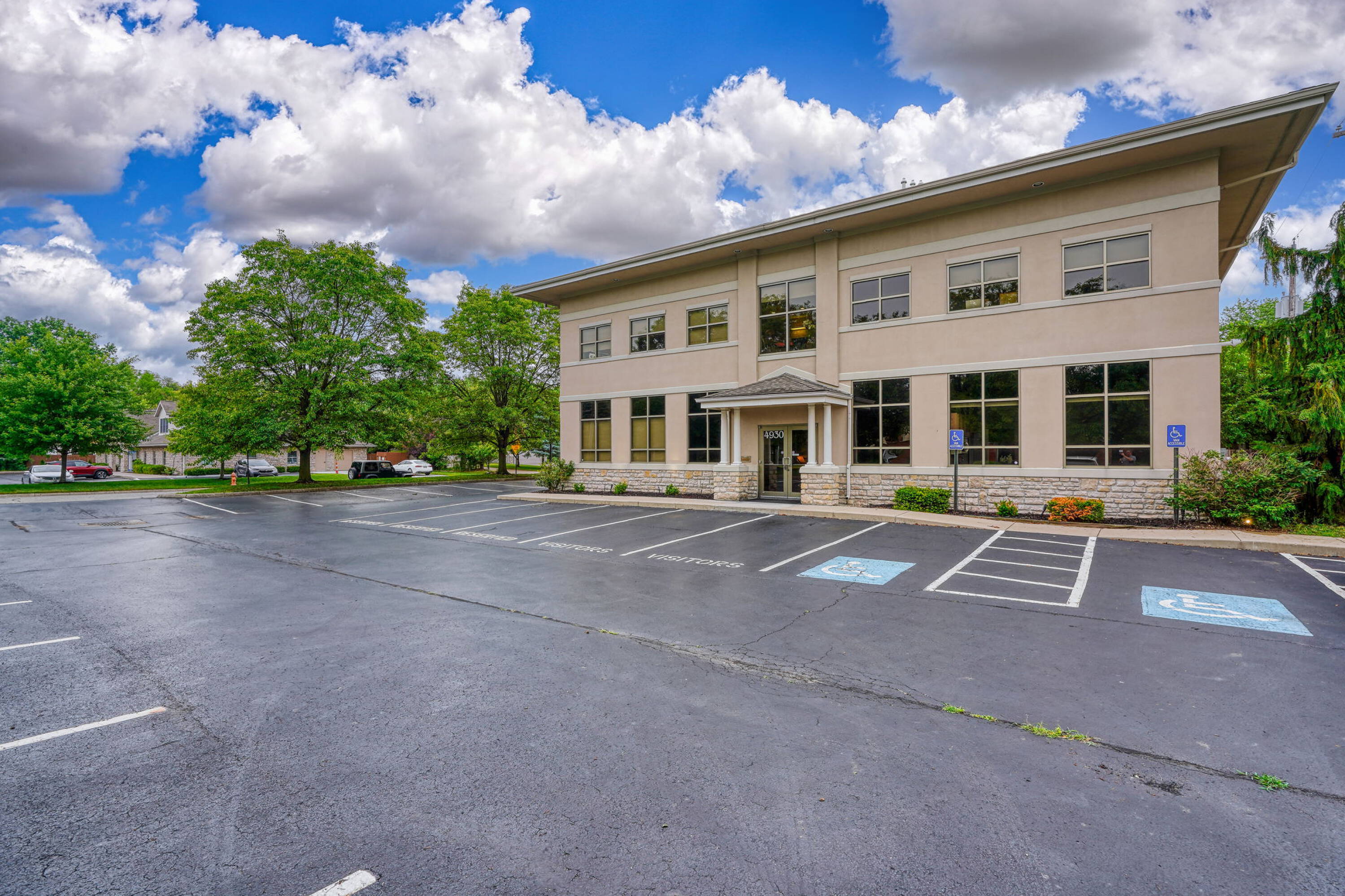 4930 Reed Rd, Columbus, OH 43220 | Crexi.com