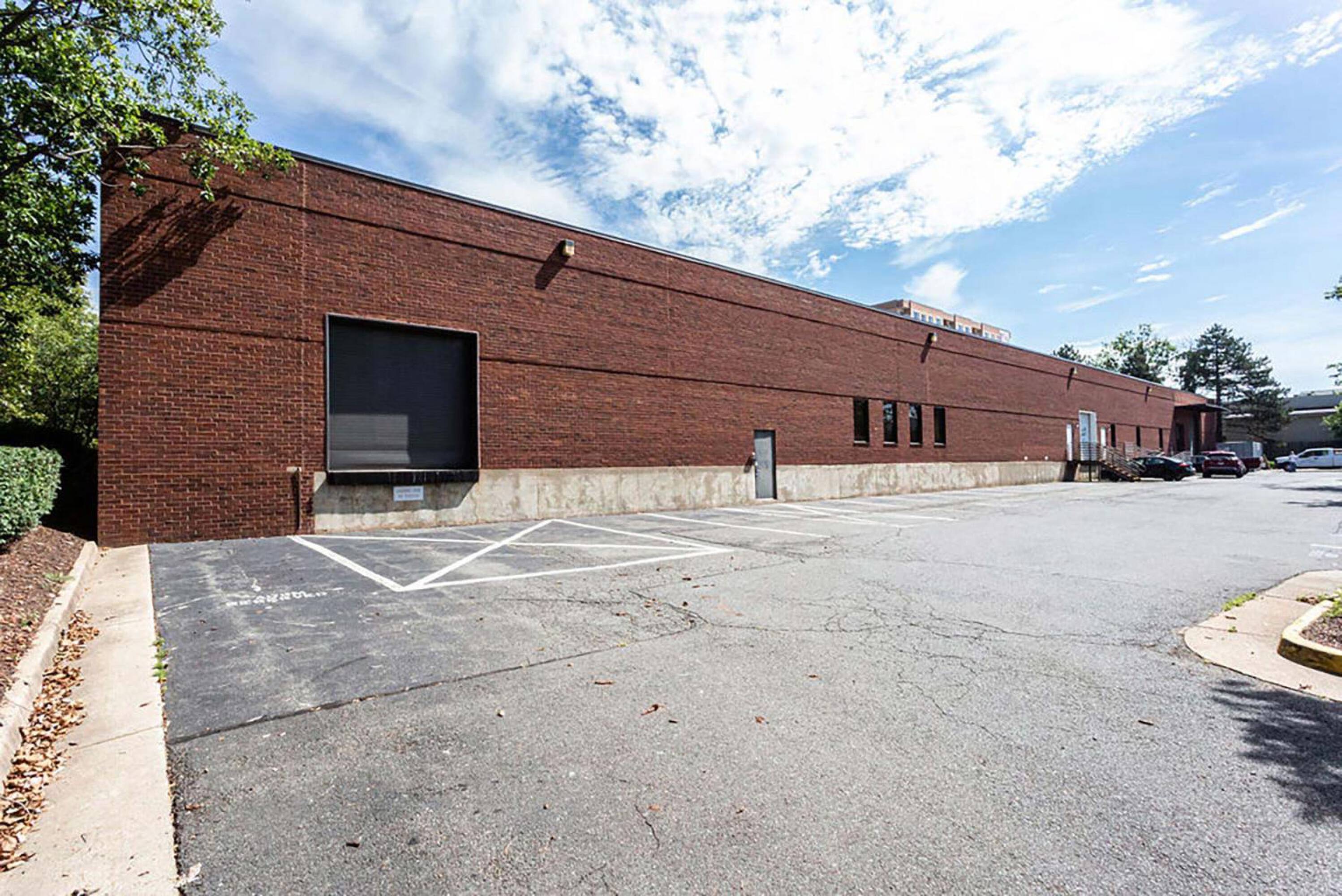 2700 Prosperity Avenue, Fairfax, VA 22031 | Crexi.com