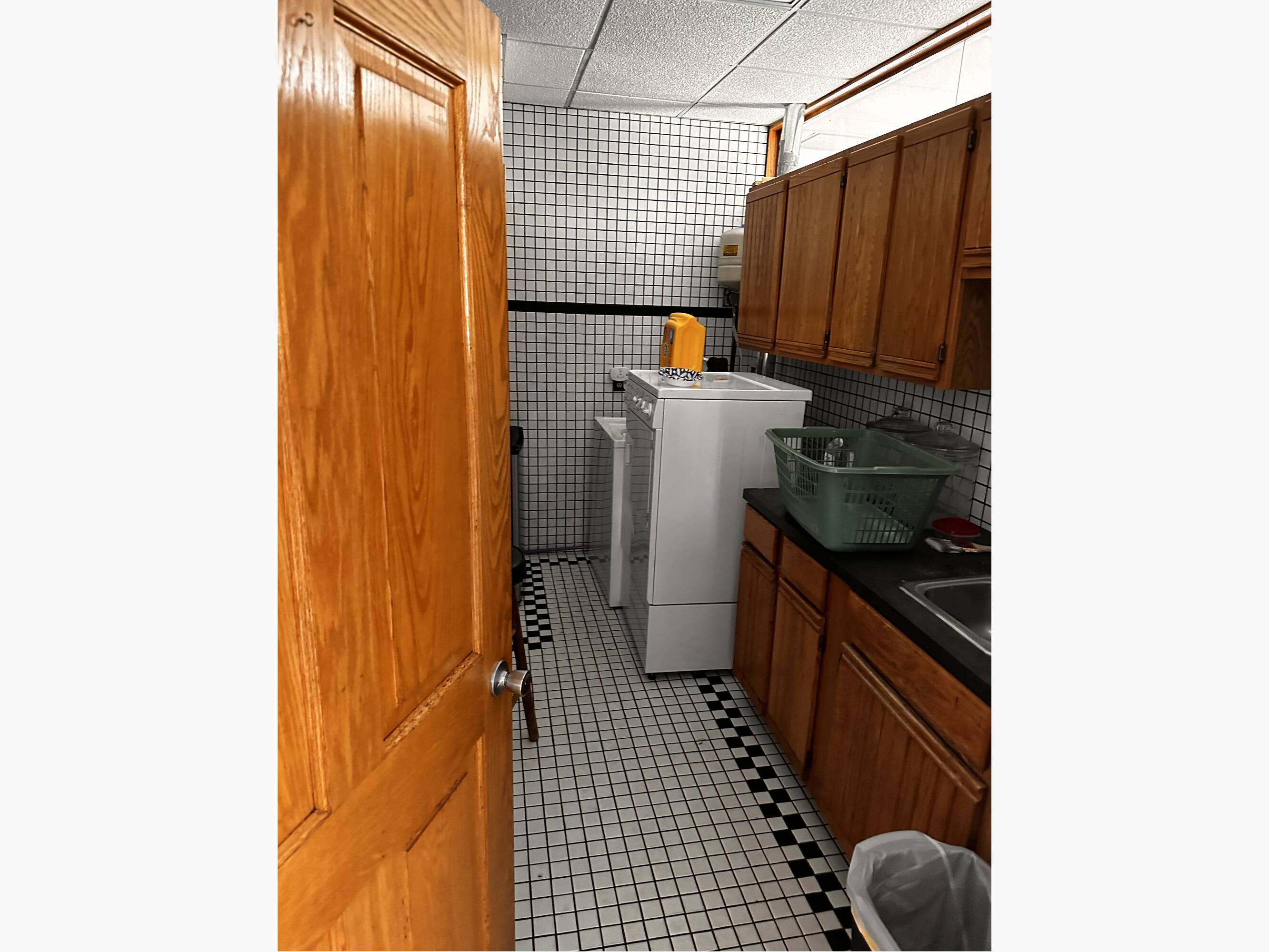 124 S 30TH ST Newark OH 43055-1961 APN: 054-229308-00.000 | Crexi.com