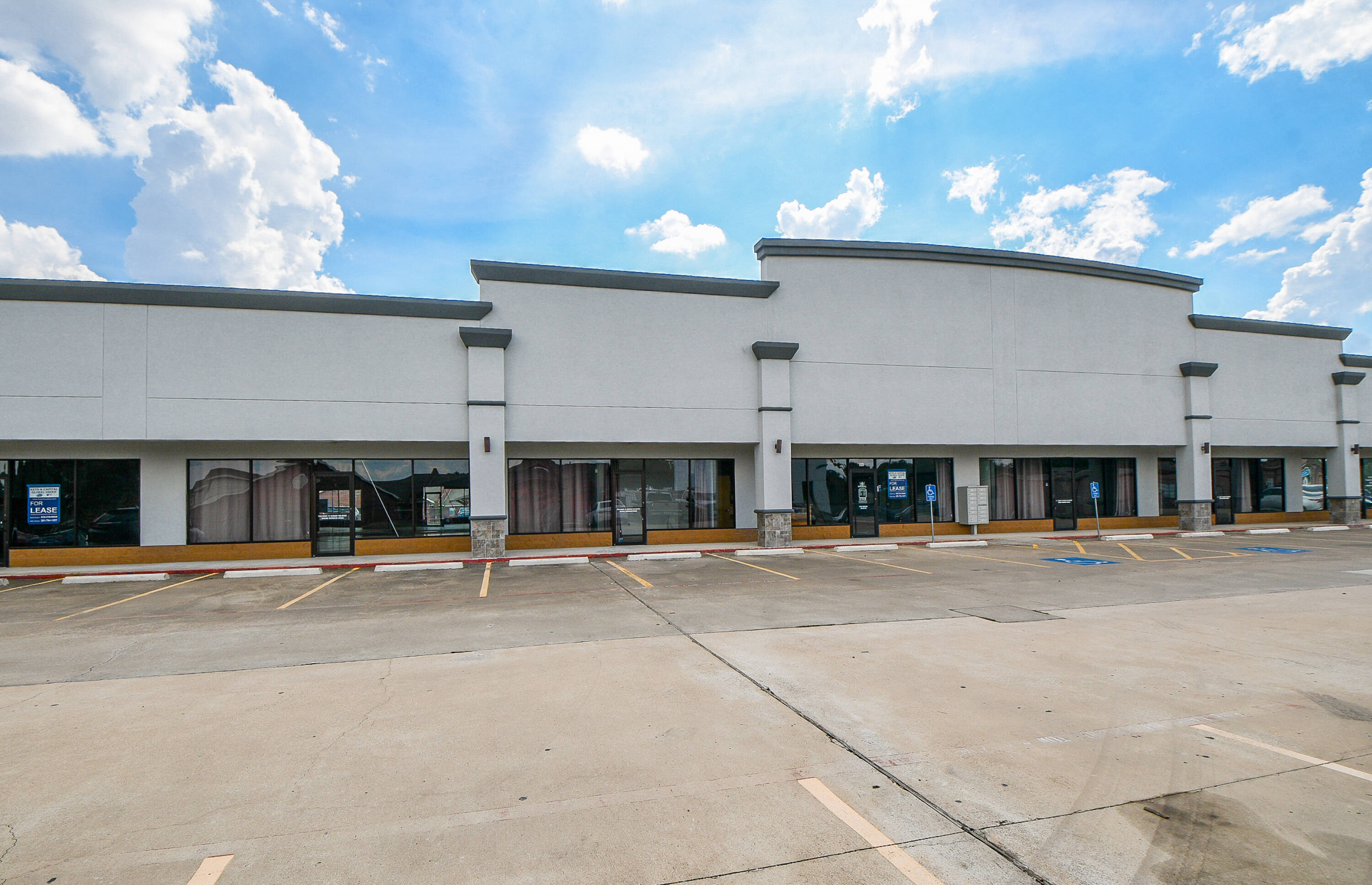 2201 Thompson Rd, Richmond, TX 77469 | Crexi.com