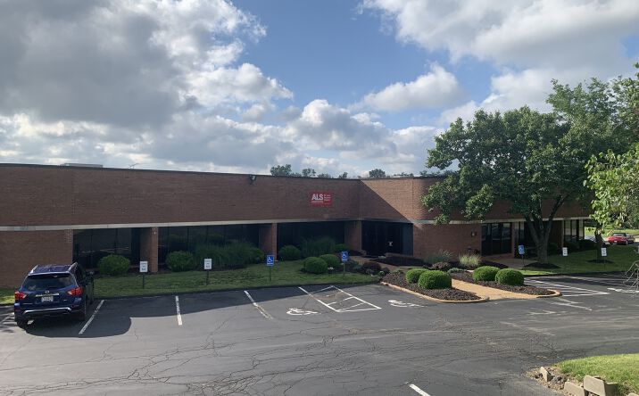 2055 Craigshire Dr, St. Louis, MO 63146 | Crexi.com