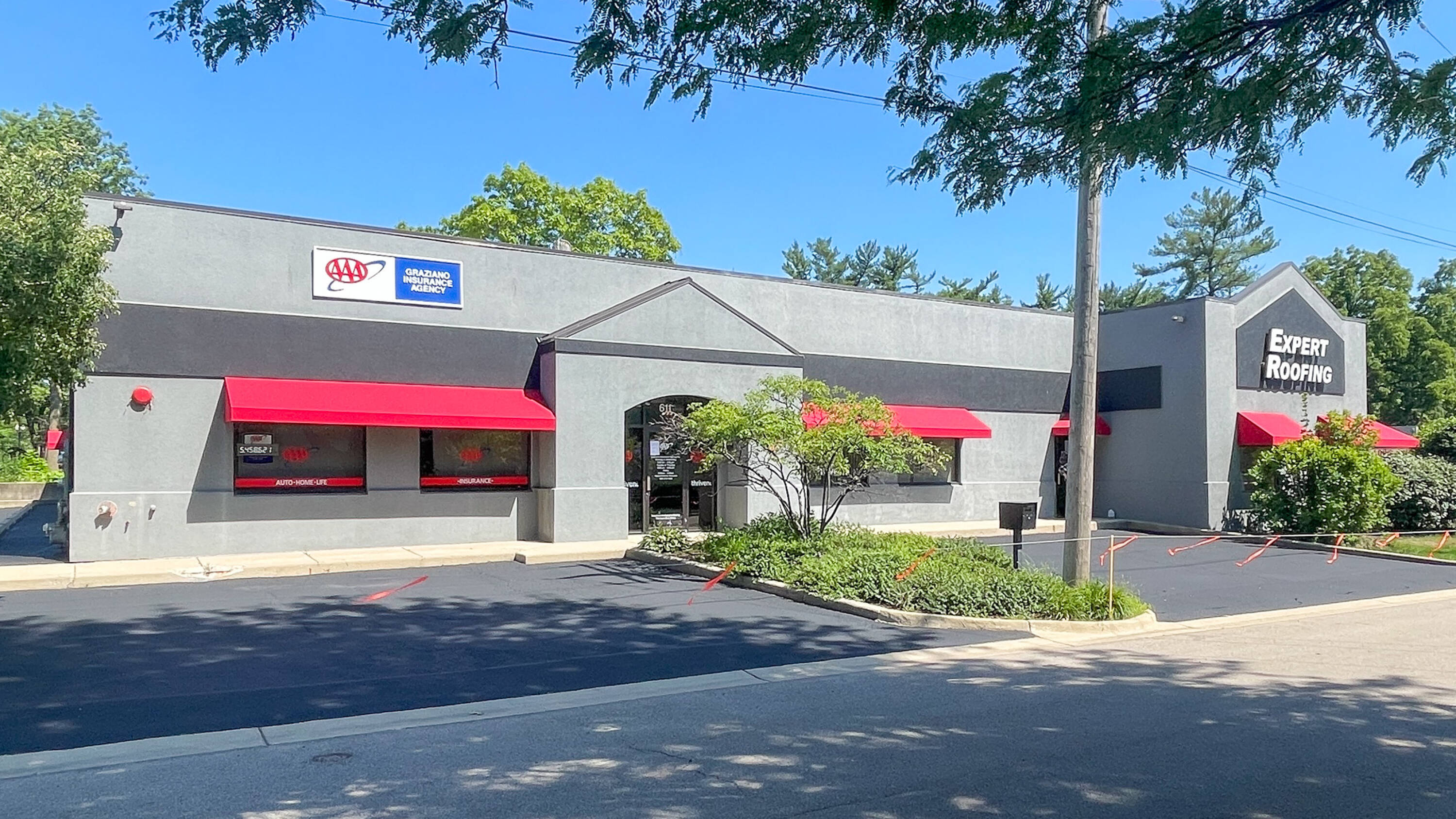 611 E State St, Geneva, IL 60134 | Crexi.com