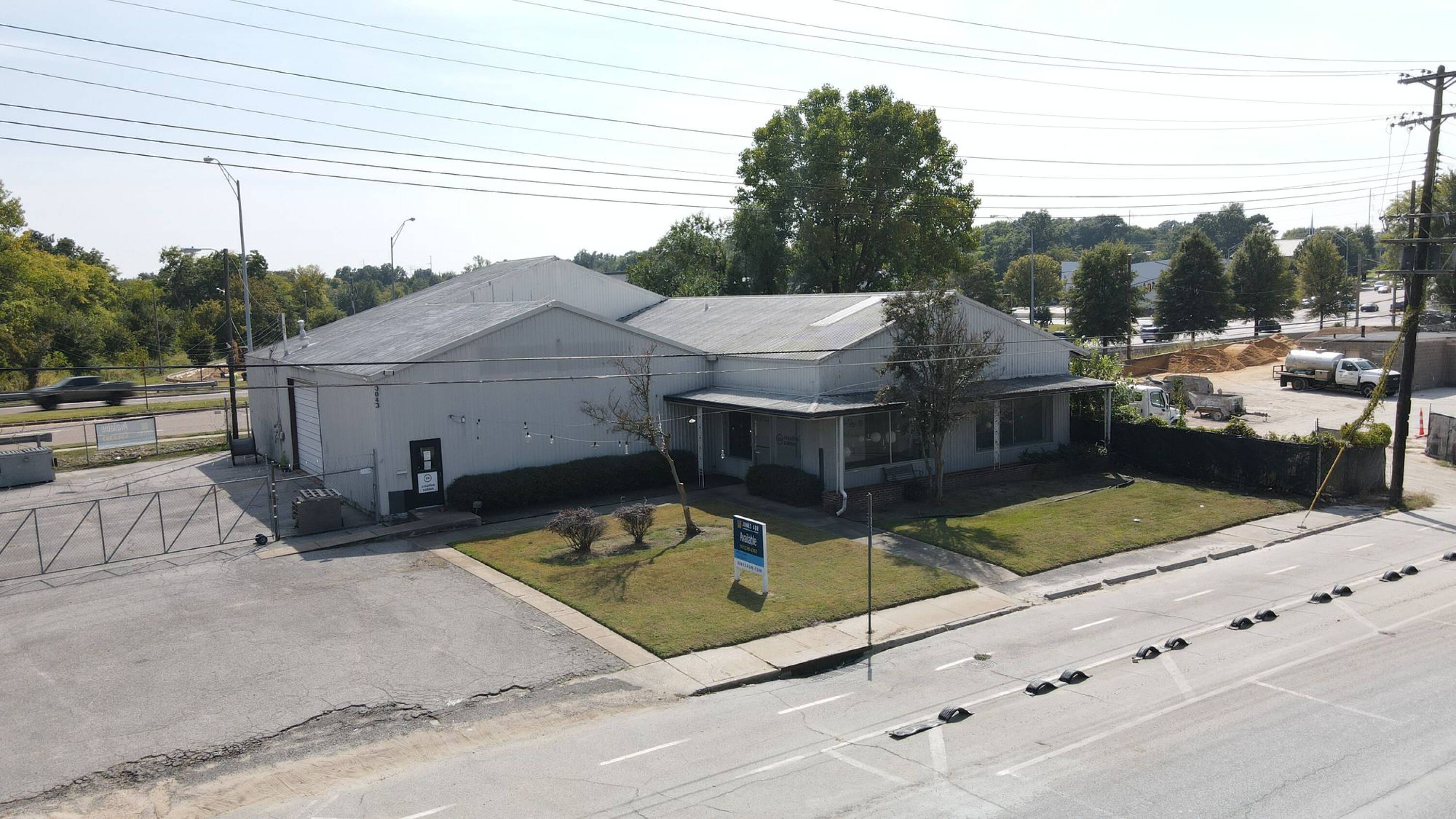 3043 Broad Avenue, Memphis, TN 38112 | Crexi.com