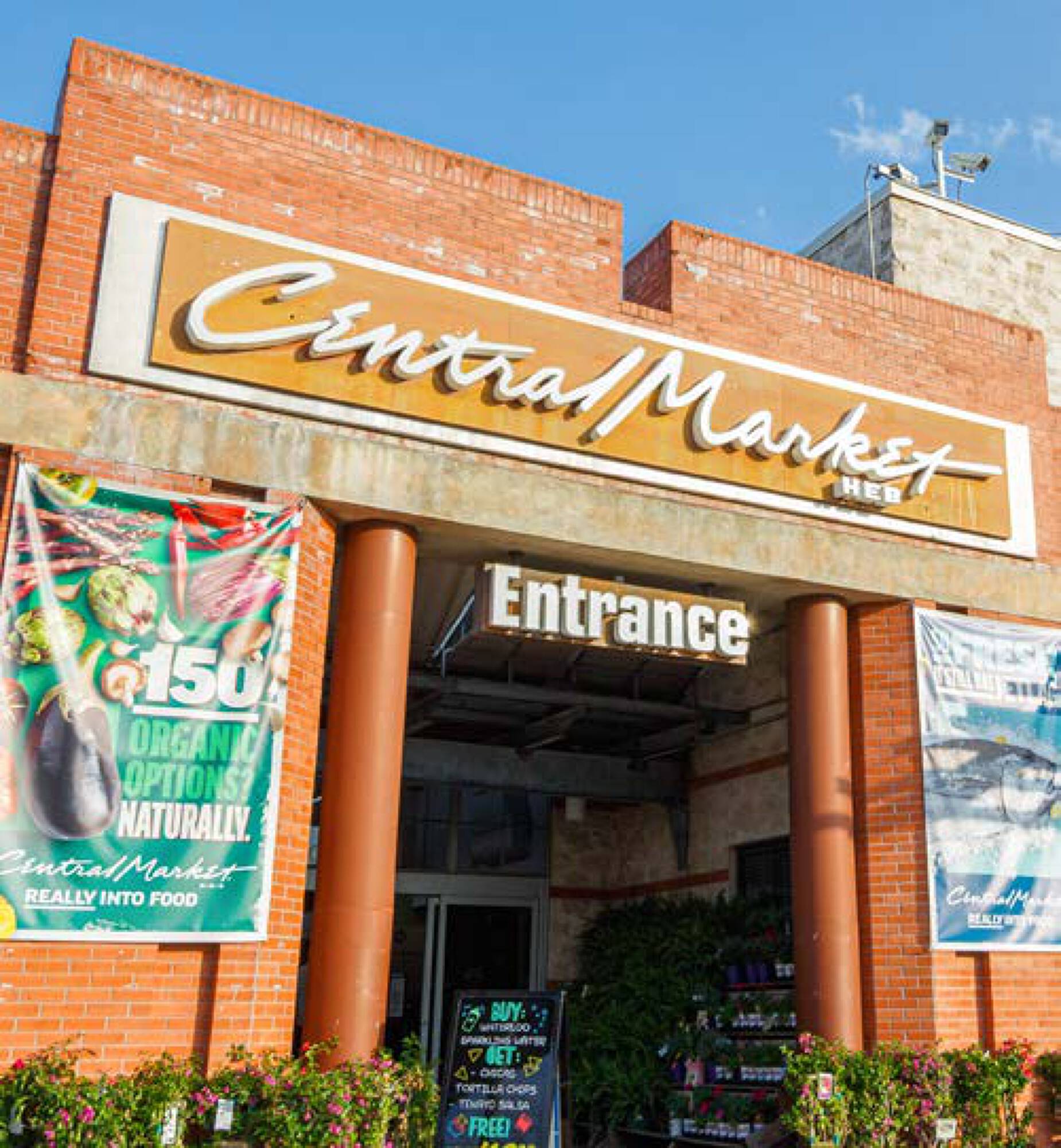 5209 Burnet Rd, Austin, TX 78756 | Crexi.com