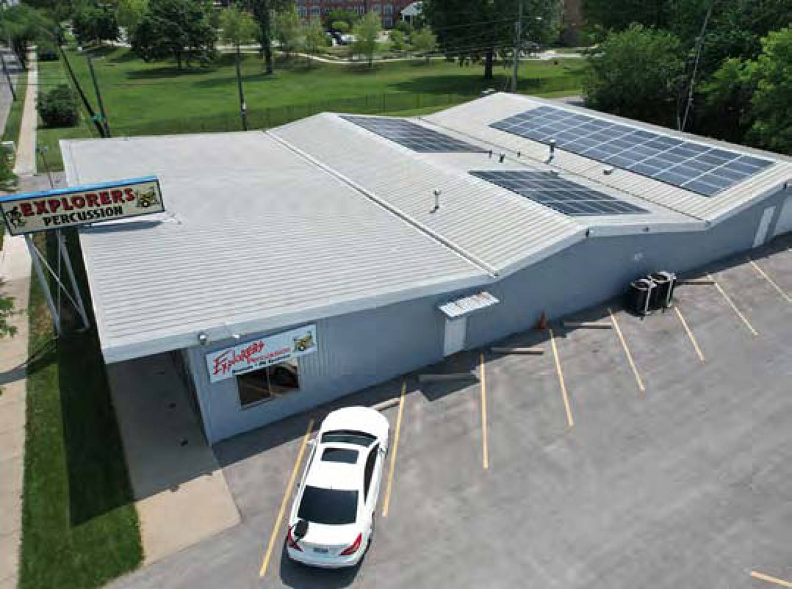 8050 WORNALL RD Kansas City MO 64114-5804 APN: 47940161900000000 ...