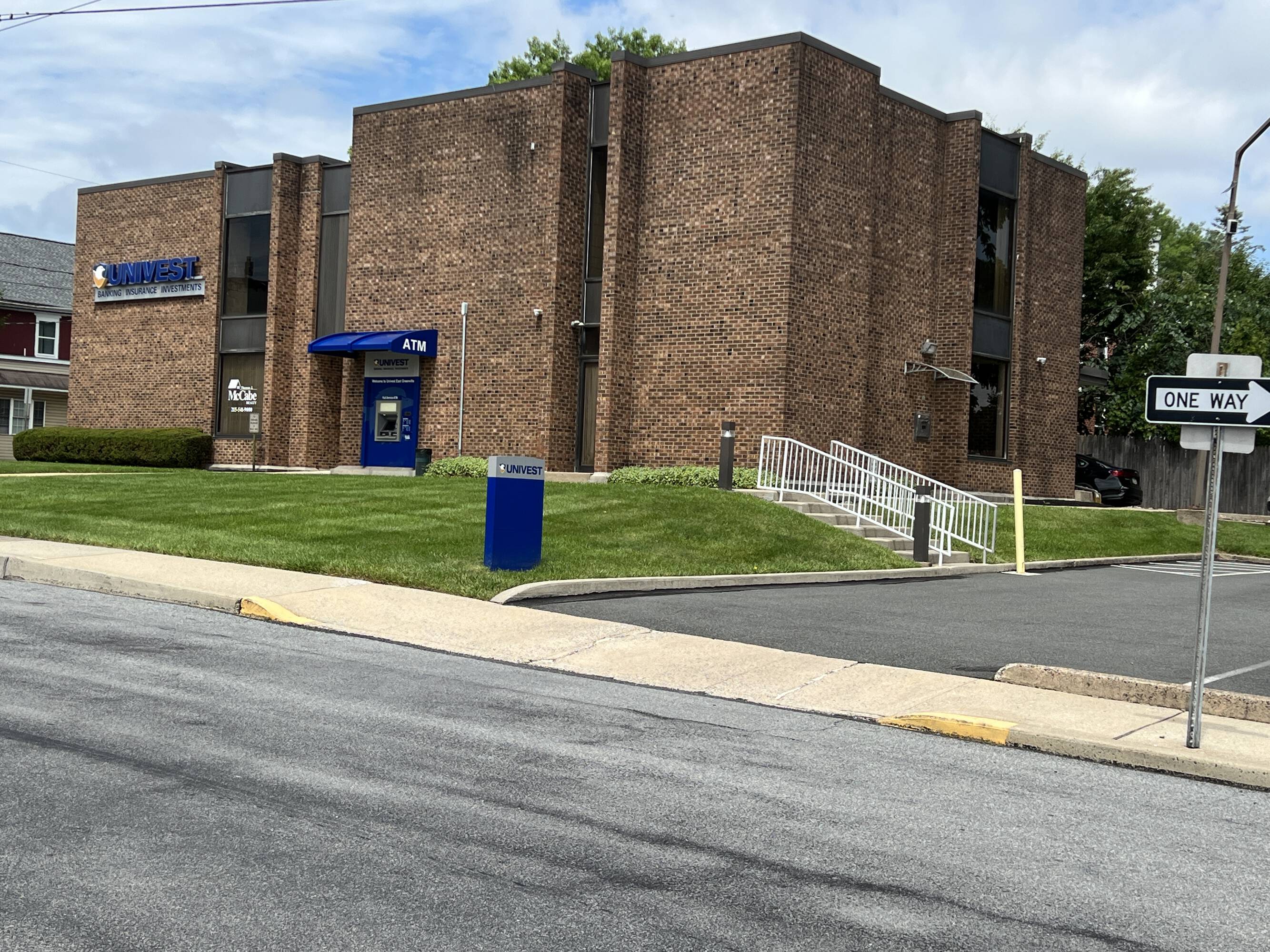 321 Main St, East Greenville, PA 18041 | Crexi.com