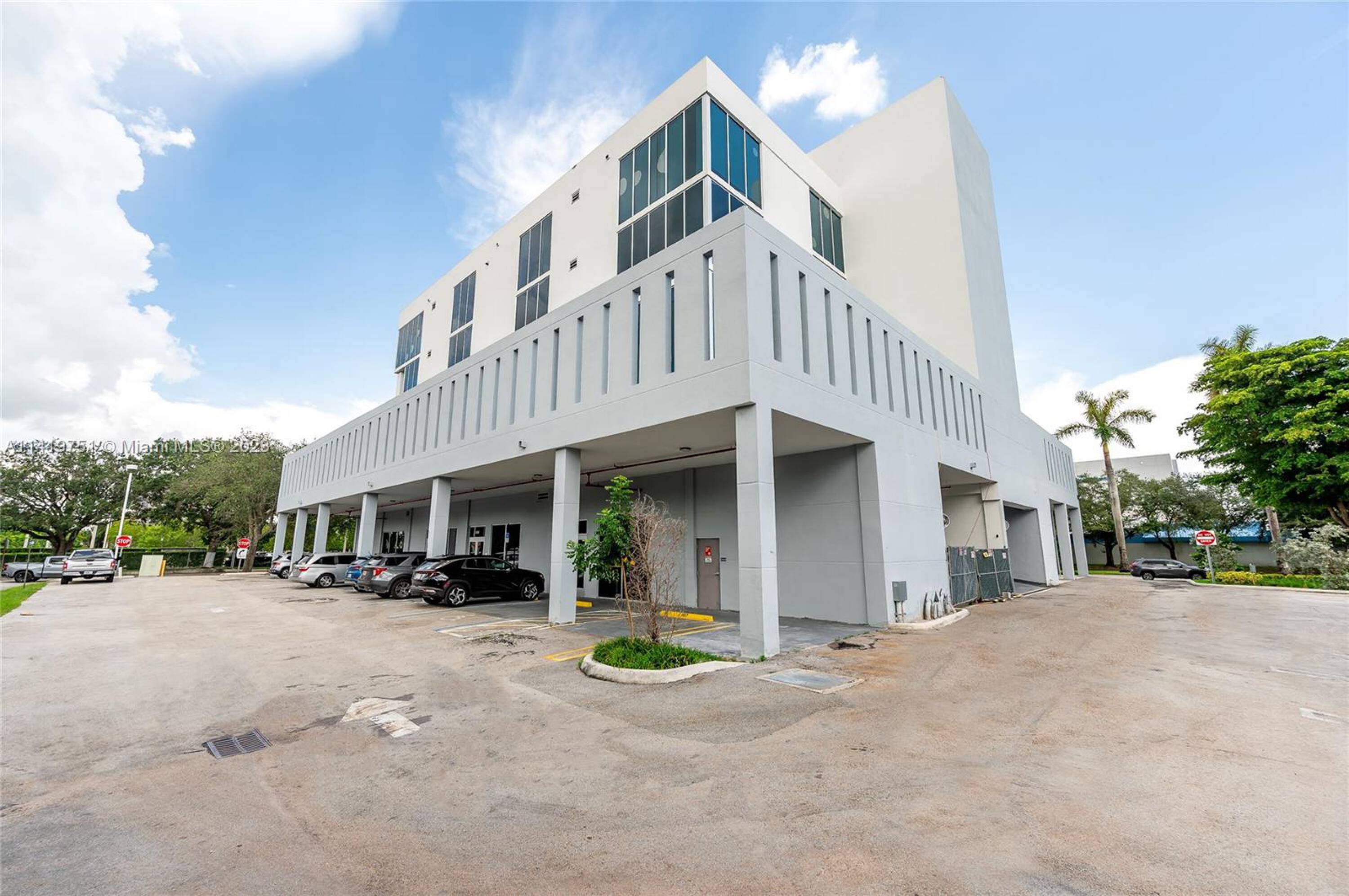 10450 NW 33rd St # 106, Doral, FL 33172 | Crexi.com