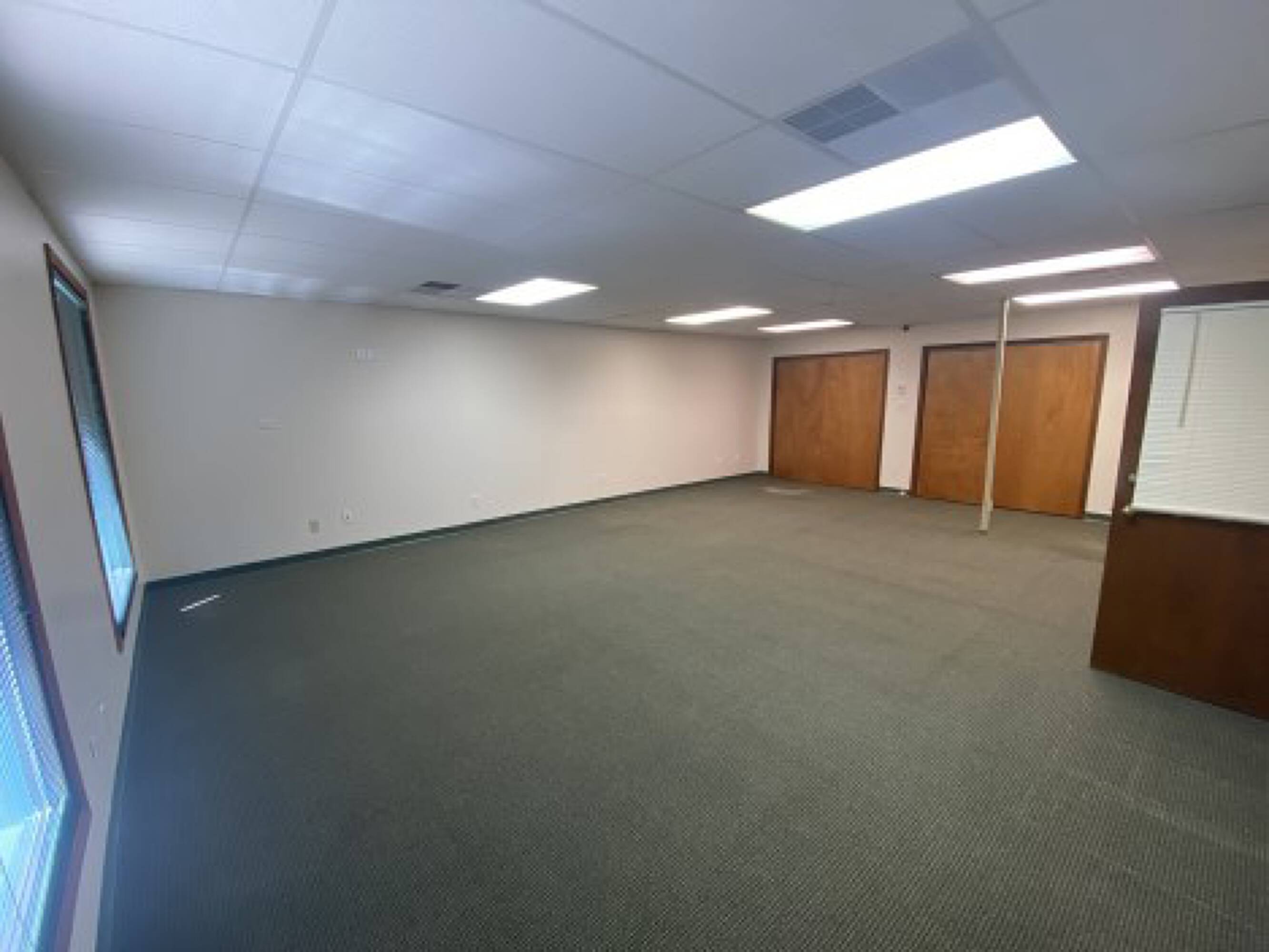 398 W 80th Pl, Merrillville, IN 46410 | Crexi.com