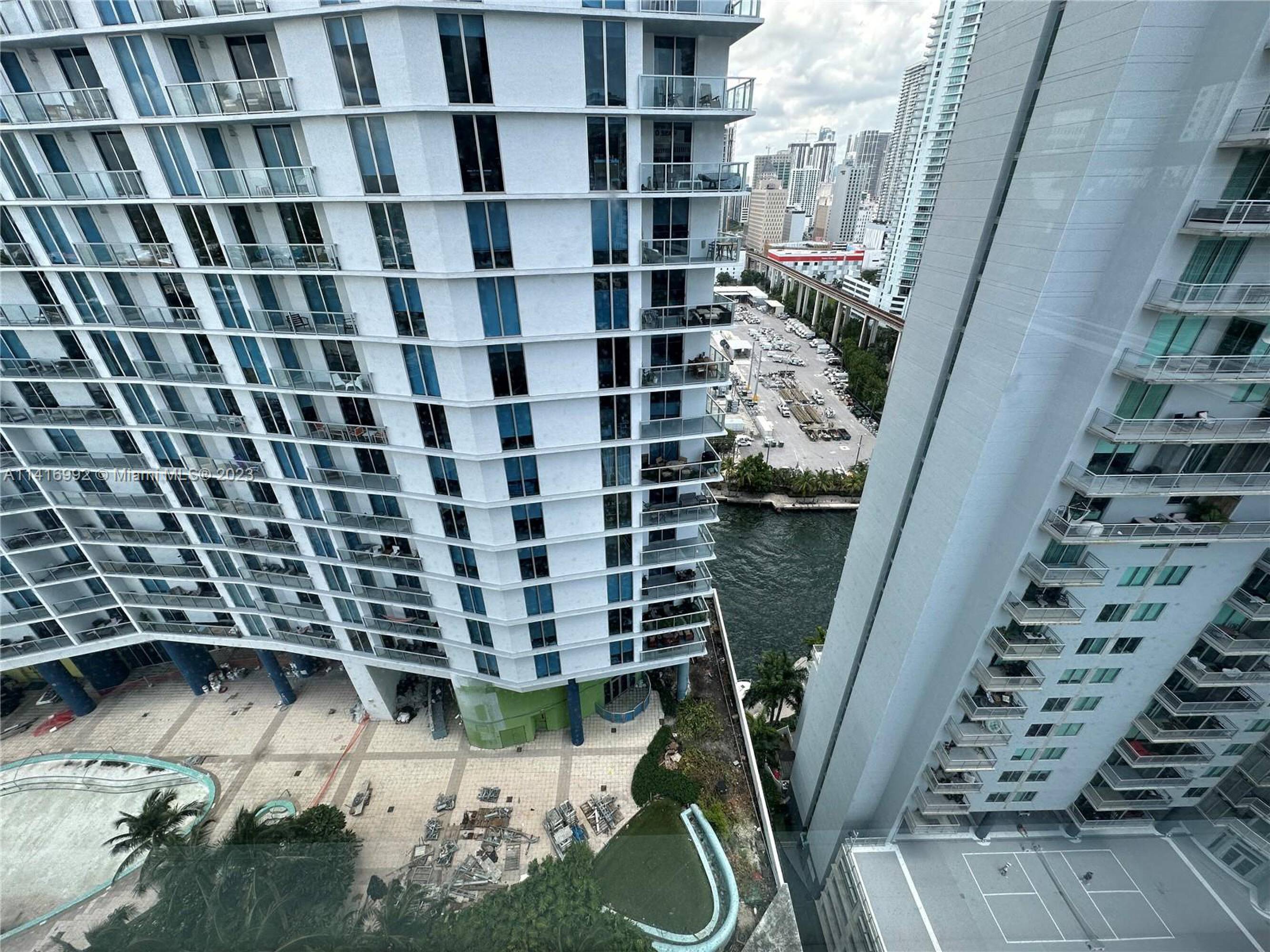 175 SW 7th St, Miami, FL 33130 | Crexi.com