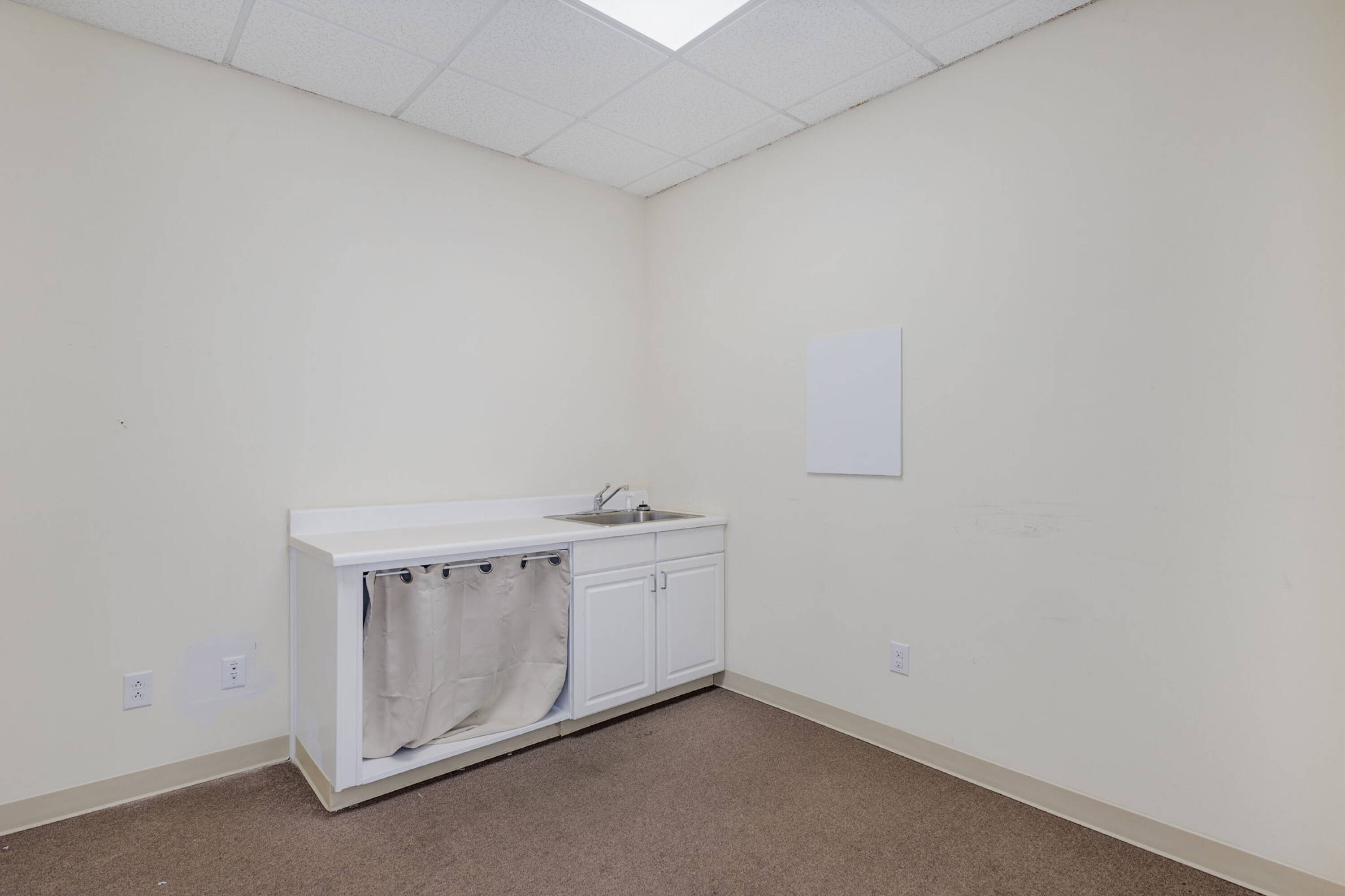 201 CENTRAL PARK LN Seneca SC 29678-1156 APN: 520-69-01-015 | Crexi.com