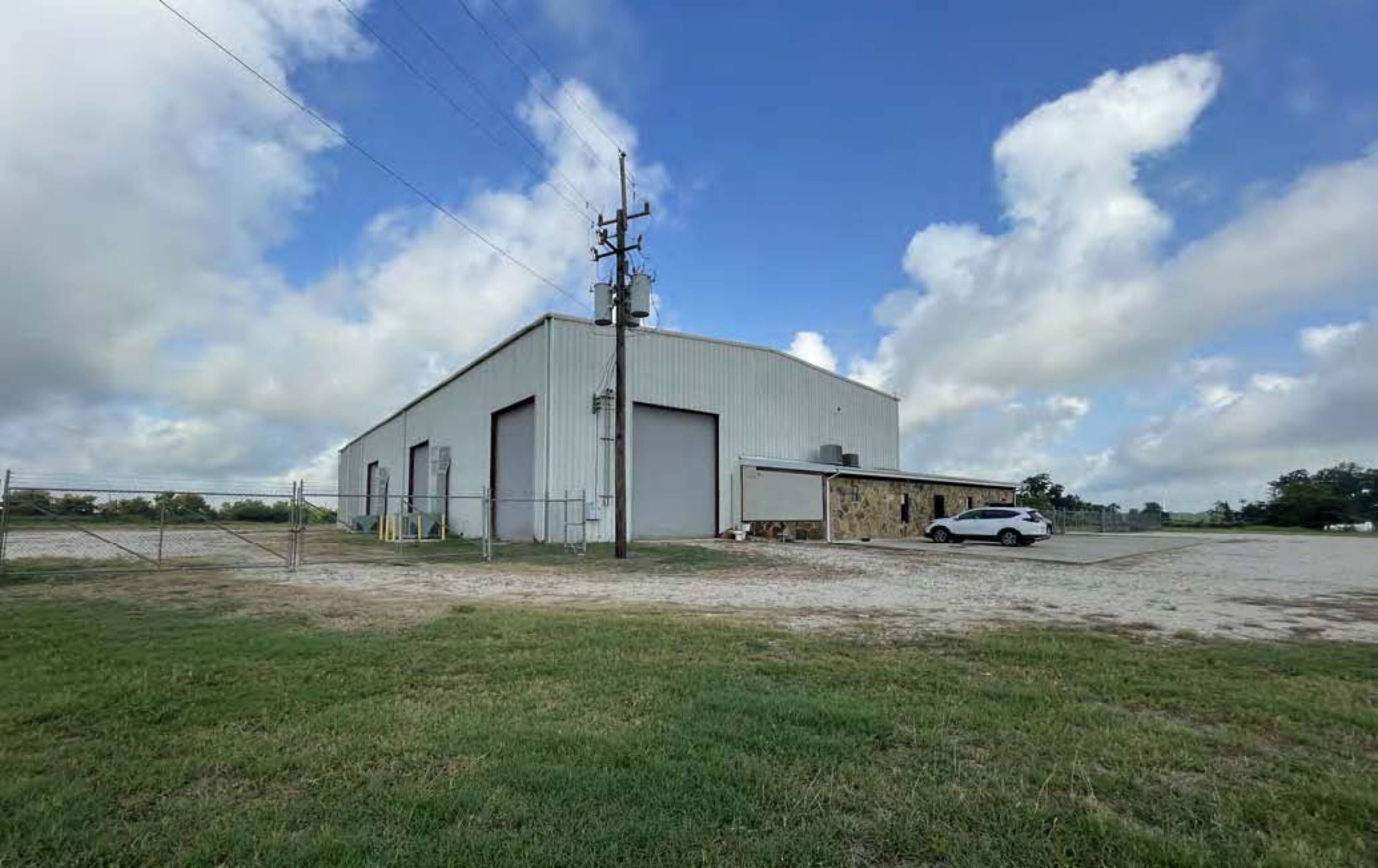 829 Bartlett Rd, Sealy, TX 77474 | Crexi.com
