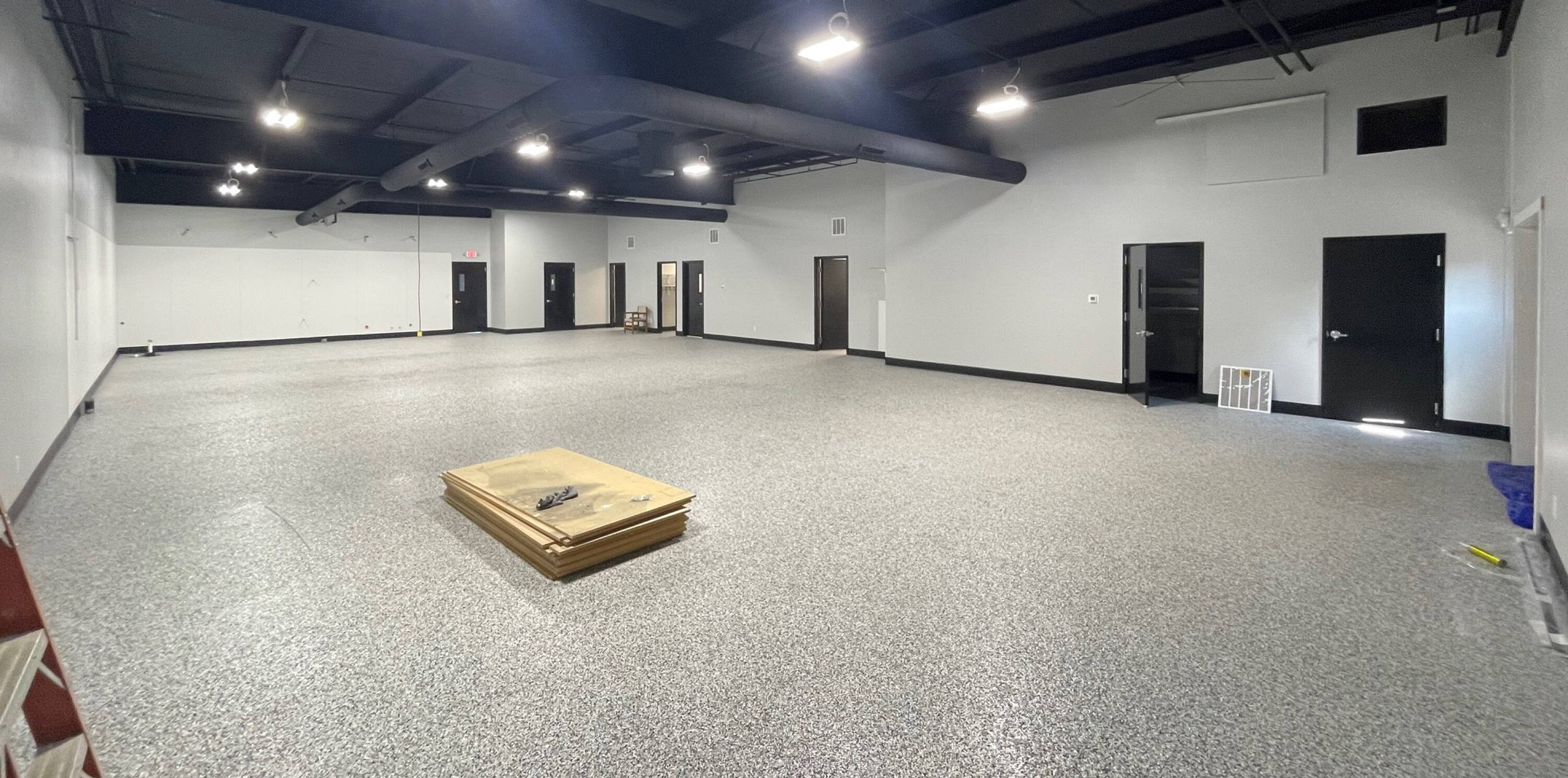 7906 N 76th St, Milwaukee, WI 53223 | Crexi.com