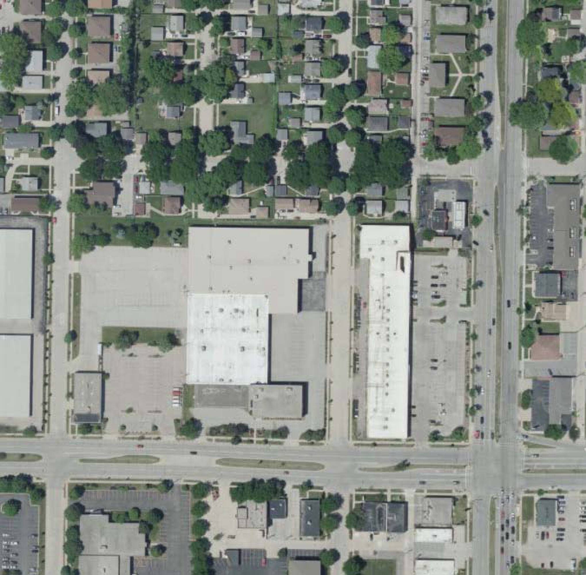 10920 - 11016 W Lincoln Ave, West Allis, WI 53227 | Crexi.com