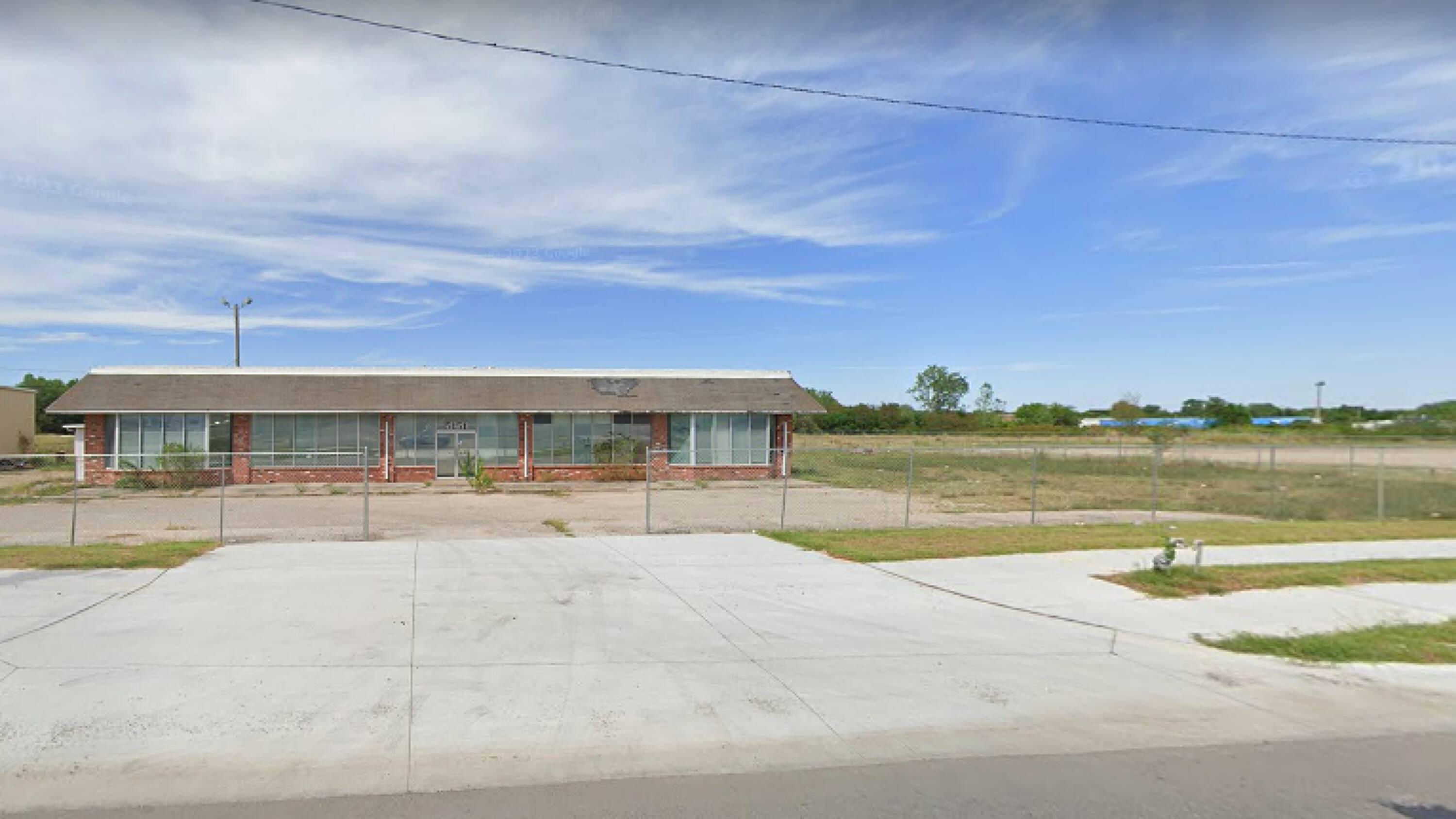 5101 E PINE ST Tulsa OK 74115-5357 APN: 90327-03-27-30480 | Crexi.com