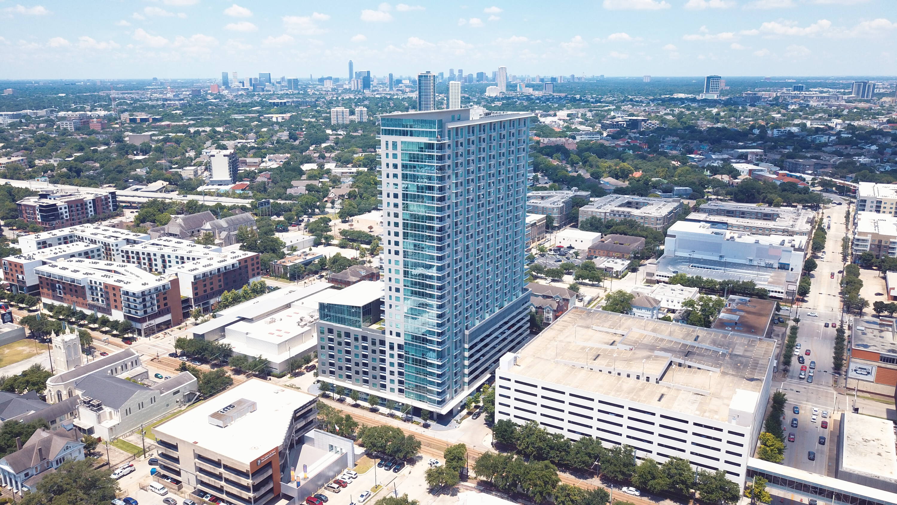 3300 Main St, Houston, TX 77002 | Crexi.com